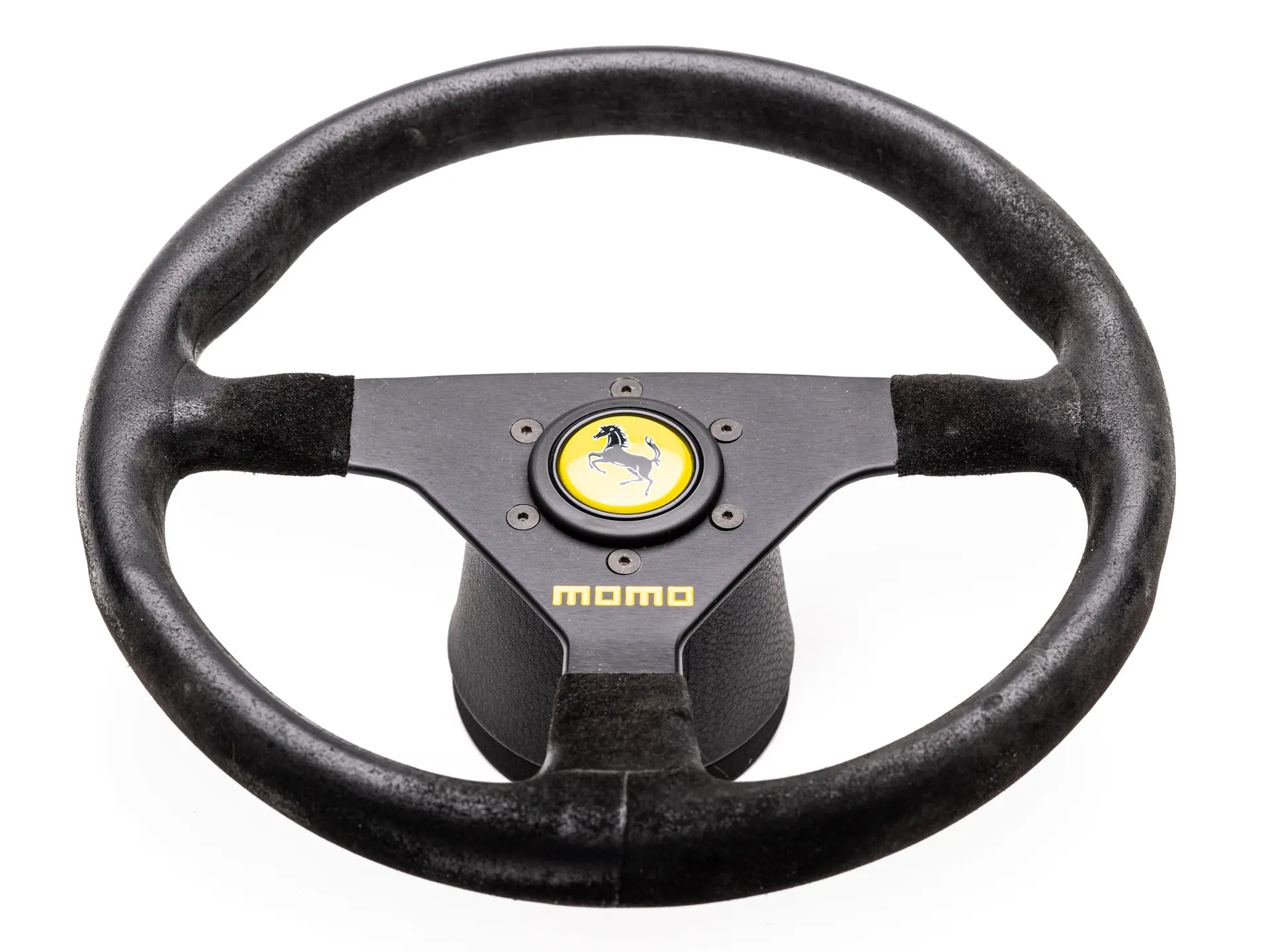 Momo Steering Wheel with Ferrari F40 Boss | The Garagista Collection ...