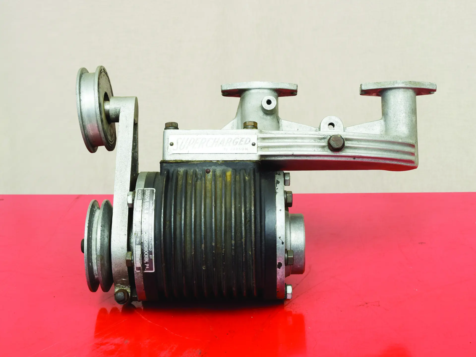 A Judson supercharger model SP | Auburn Fall 2016 | RM Sotheby's