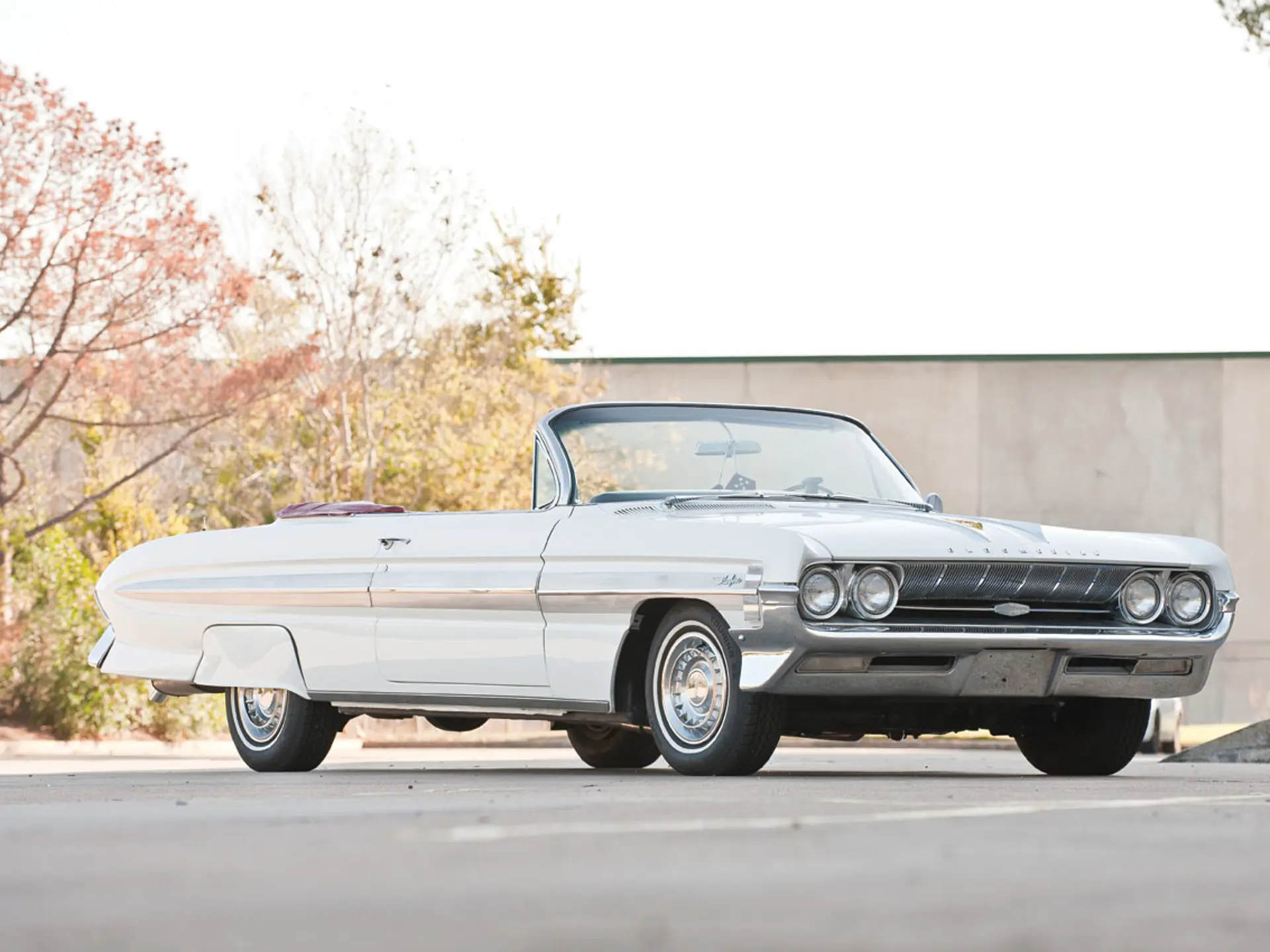 1961 Oldsmobile Starfire | Fort Lauderdale 2012 | RM Sotheby's