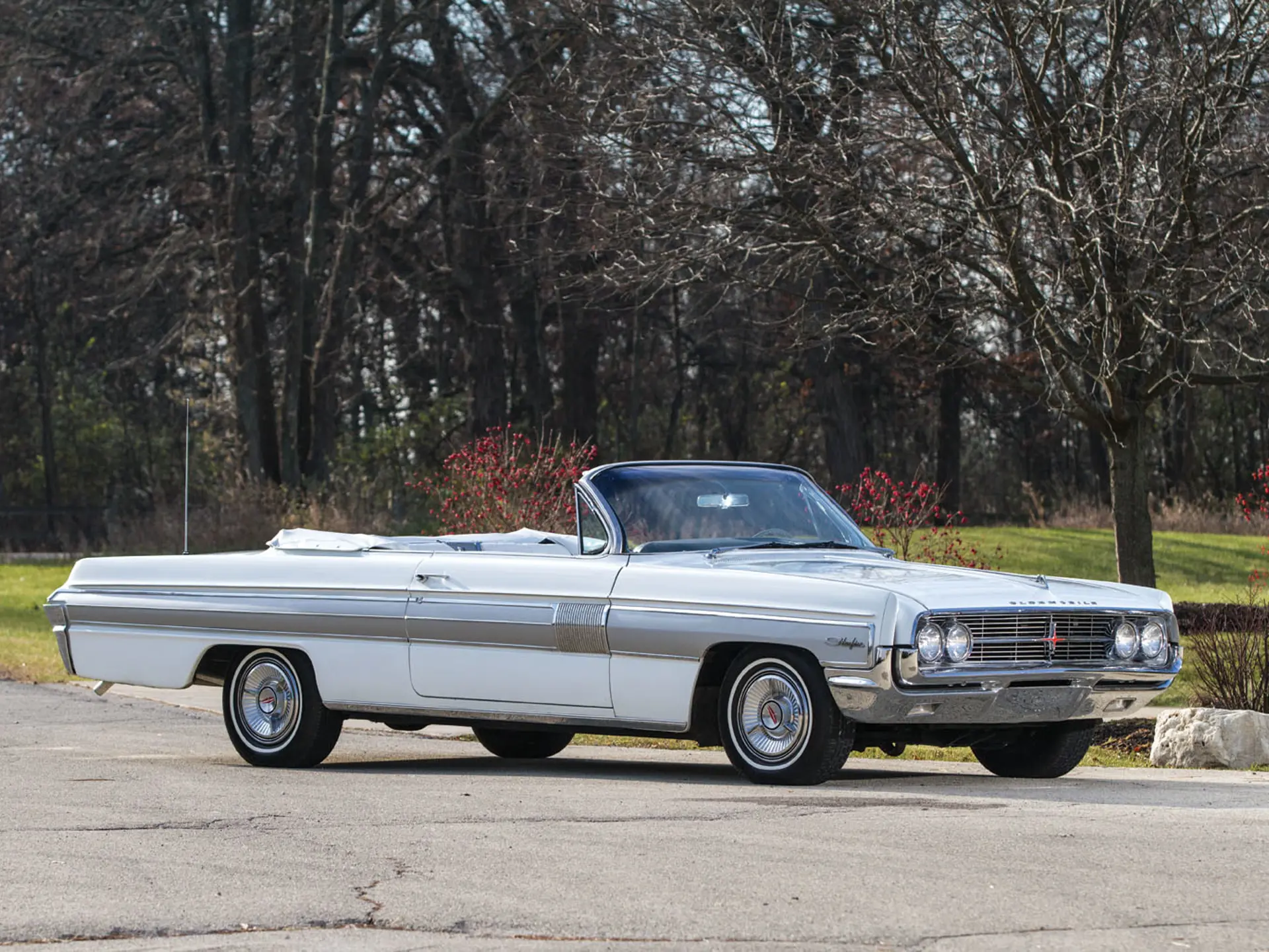 1962 Oldsmobile Starfire | Auburn Spring 2014 | RM Sotheby's