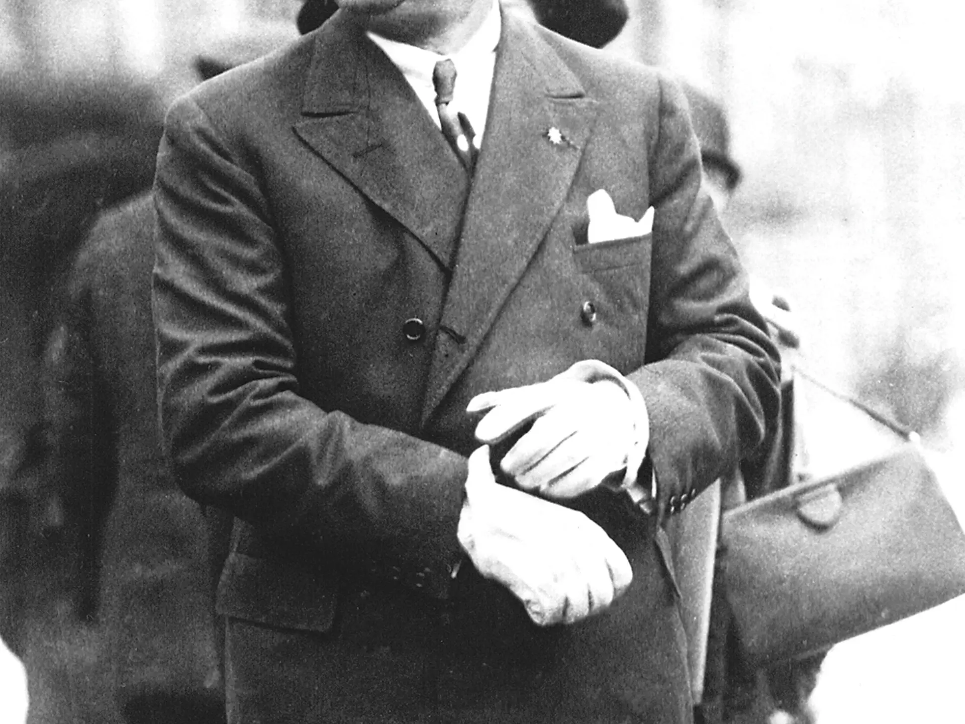 ROLLS-ROYCE SILVER BREITLING DESK CLOCK | Automobiles of London 2008 ...