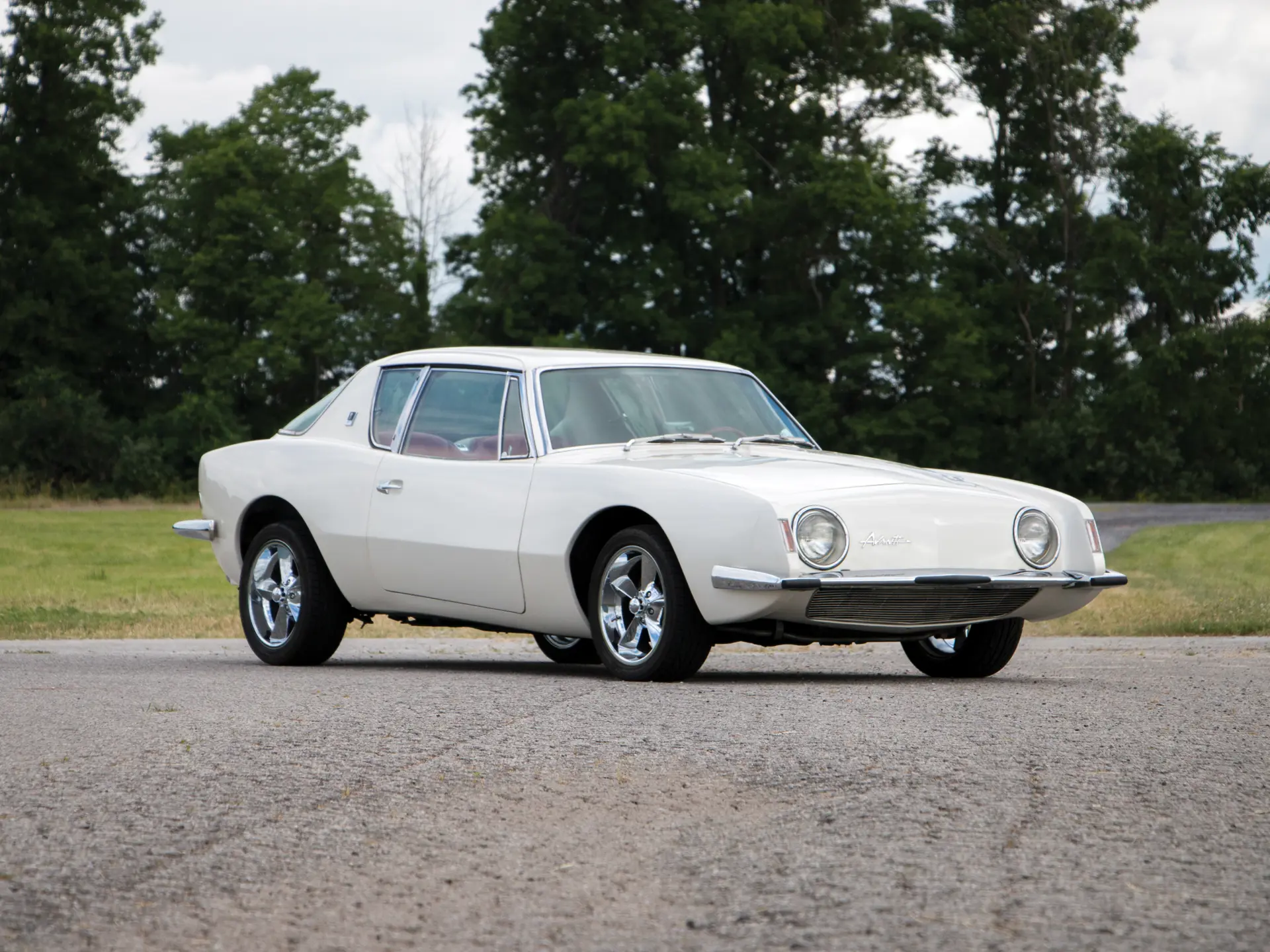 1963 Studebaker Avanti | Motor City 2016 | RM Sotheby's