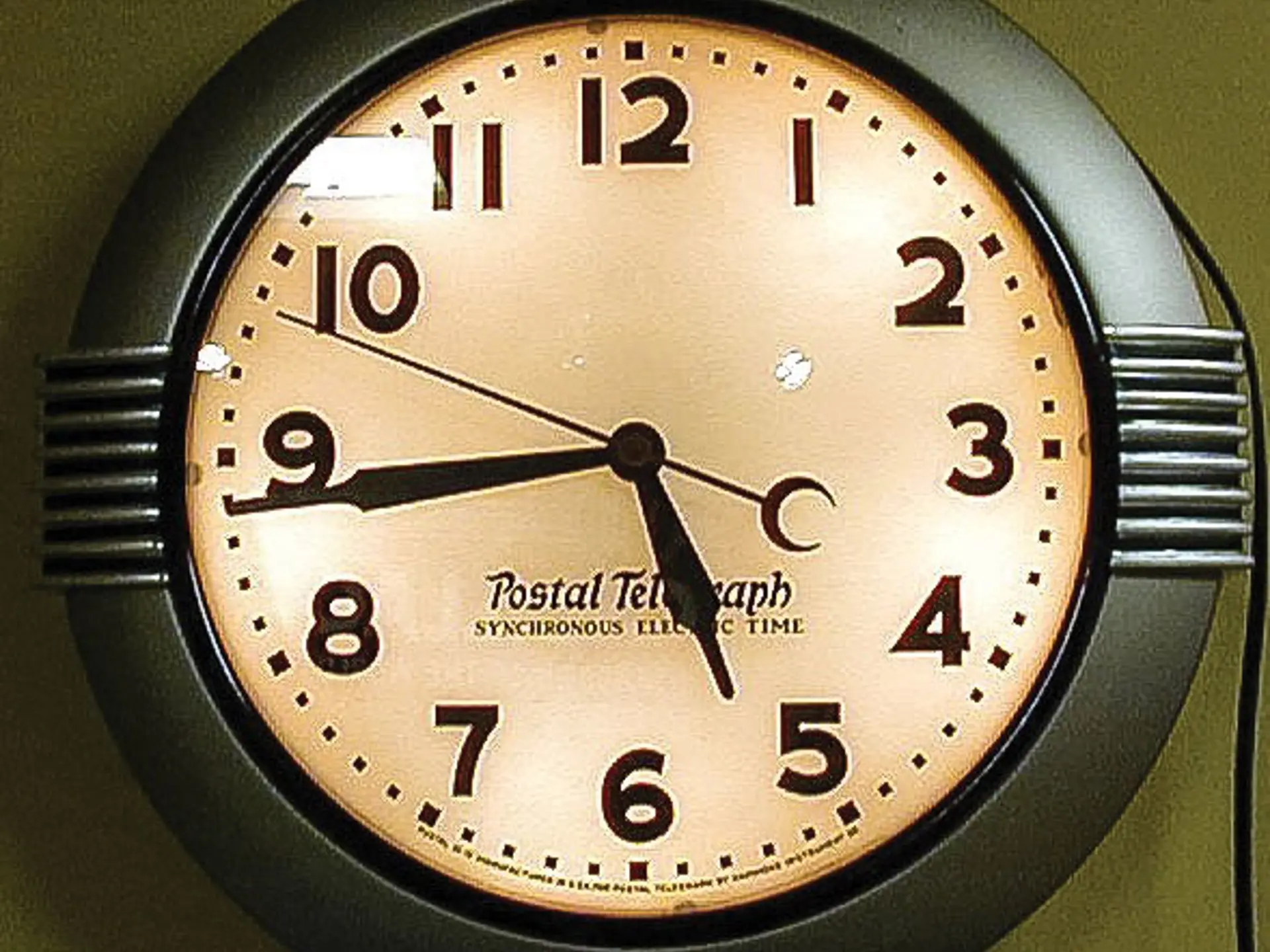 A 1930's Postal telegraph clock with rare back light dial | Fort ...