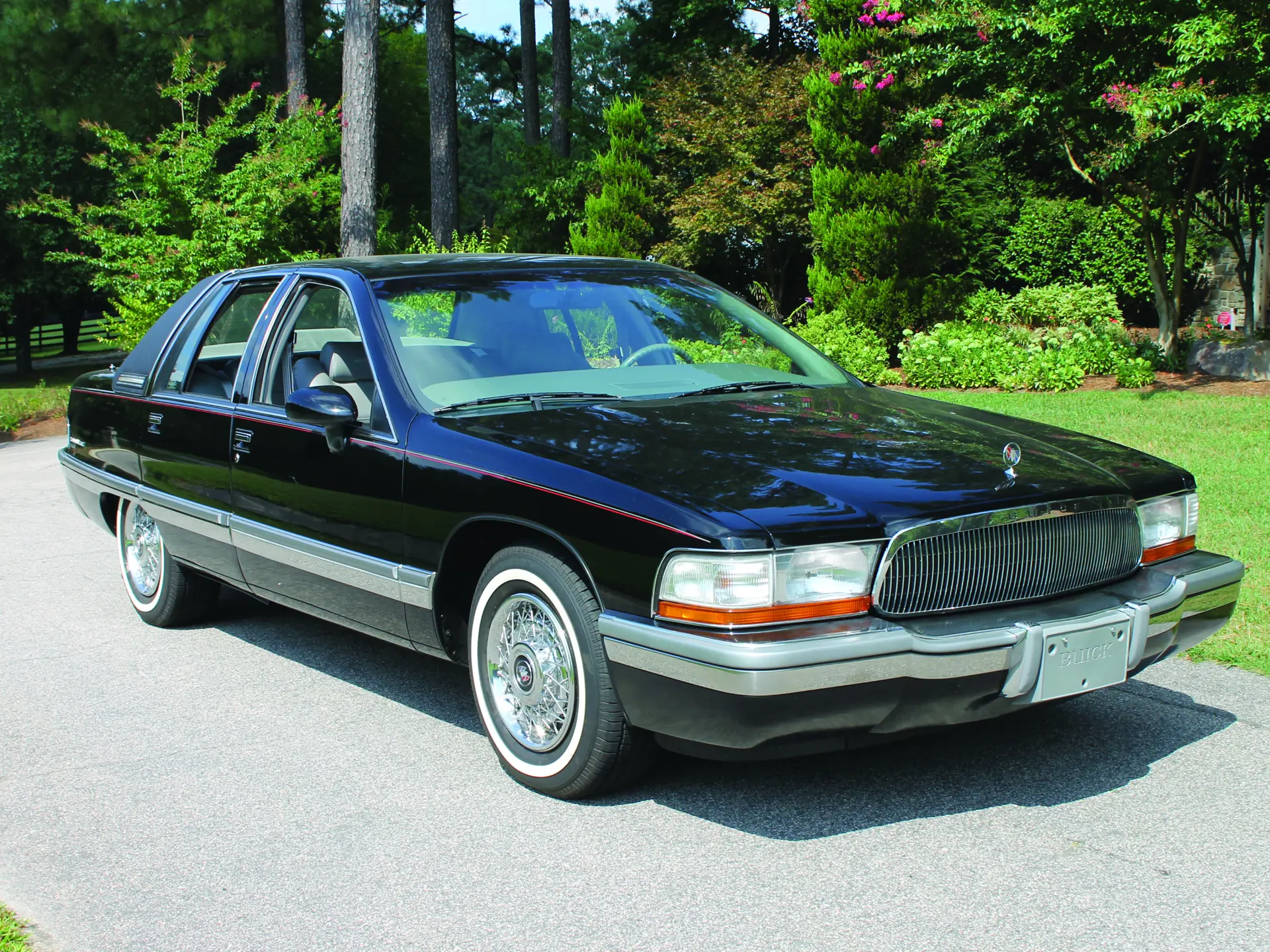 1992 Buick Roadmaster | Auburn Fall 2016 | RM Sotheby's