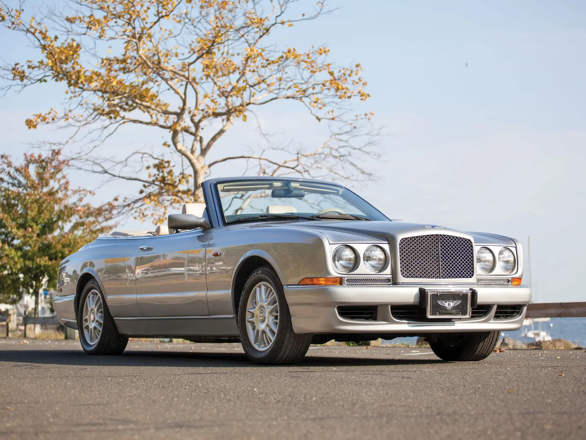 1999 Bentley Azure | Auburn Spring 2016 | RM Sotheby's