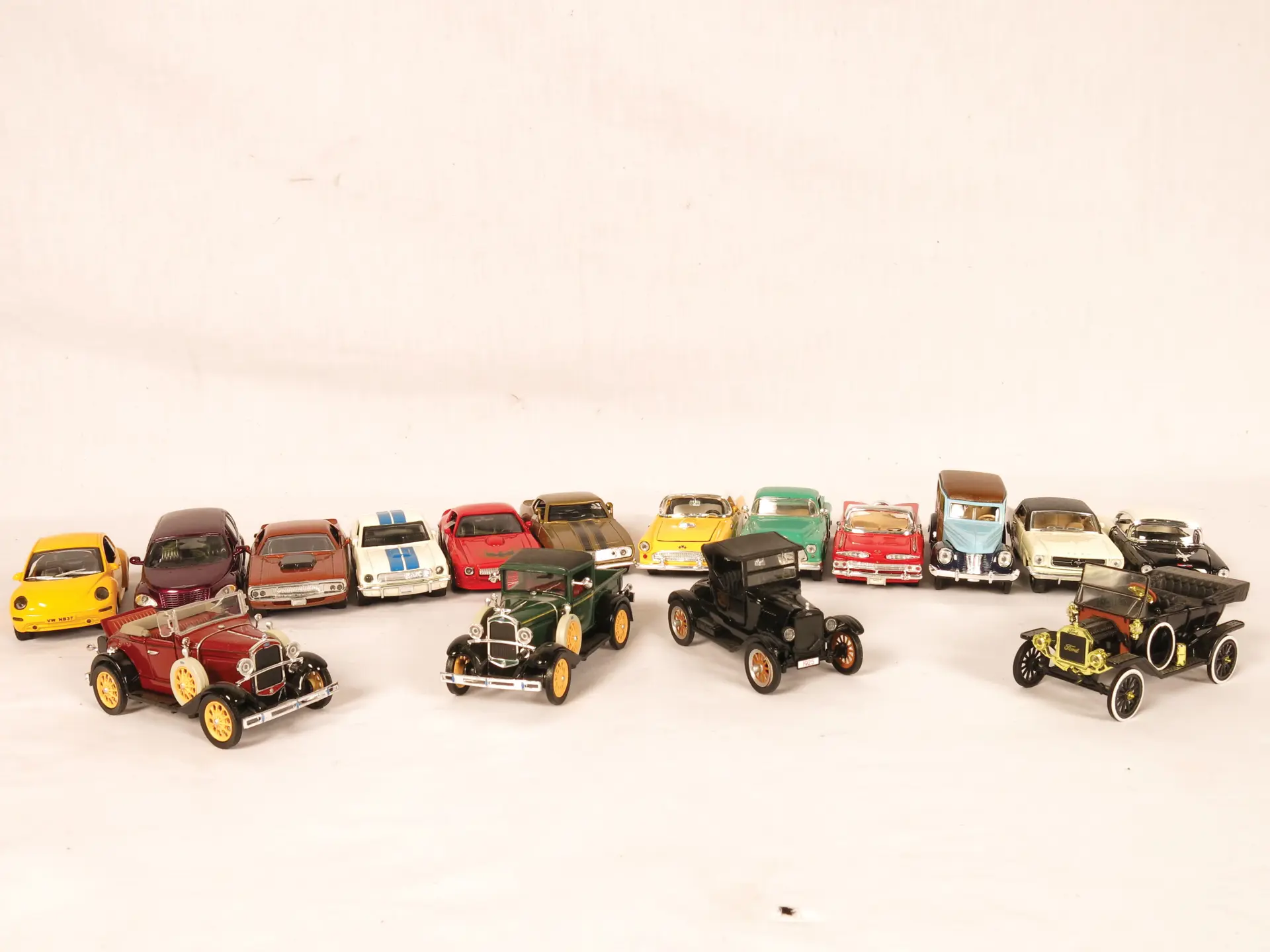 Wide Variety of sixteen Die cast models (1:32 scale) | Auburn Fall 2013 ...