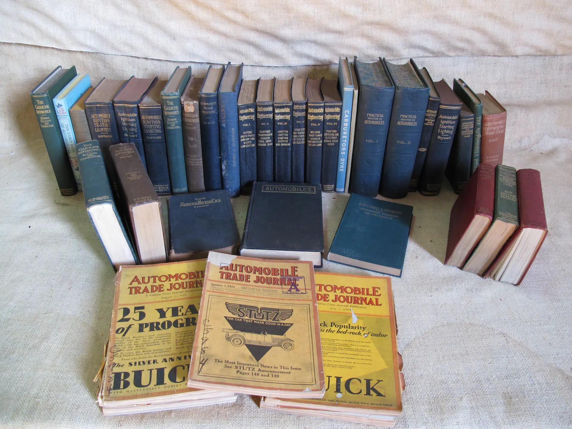 Automotive Literature | The Lee Roy Hartung Collection | RM Sotheby's