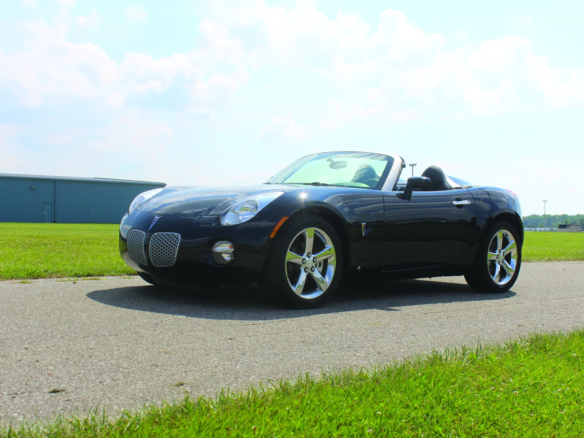 2007 Pontiac Solstice | Auburn Fall 2017 | RM Sotheby's