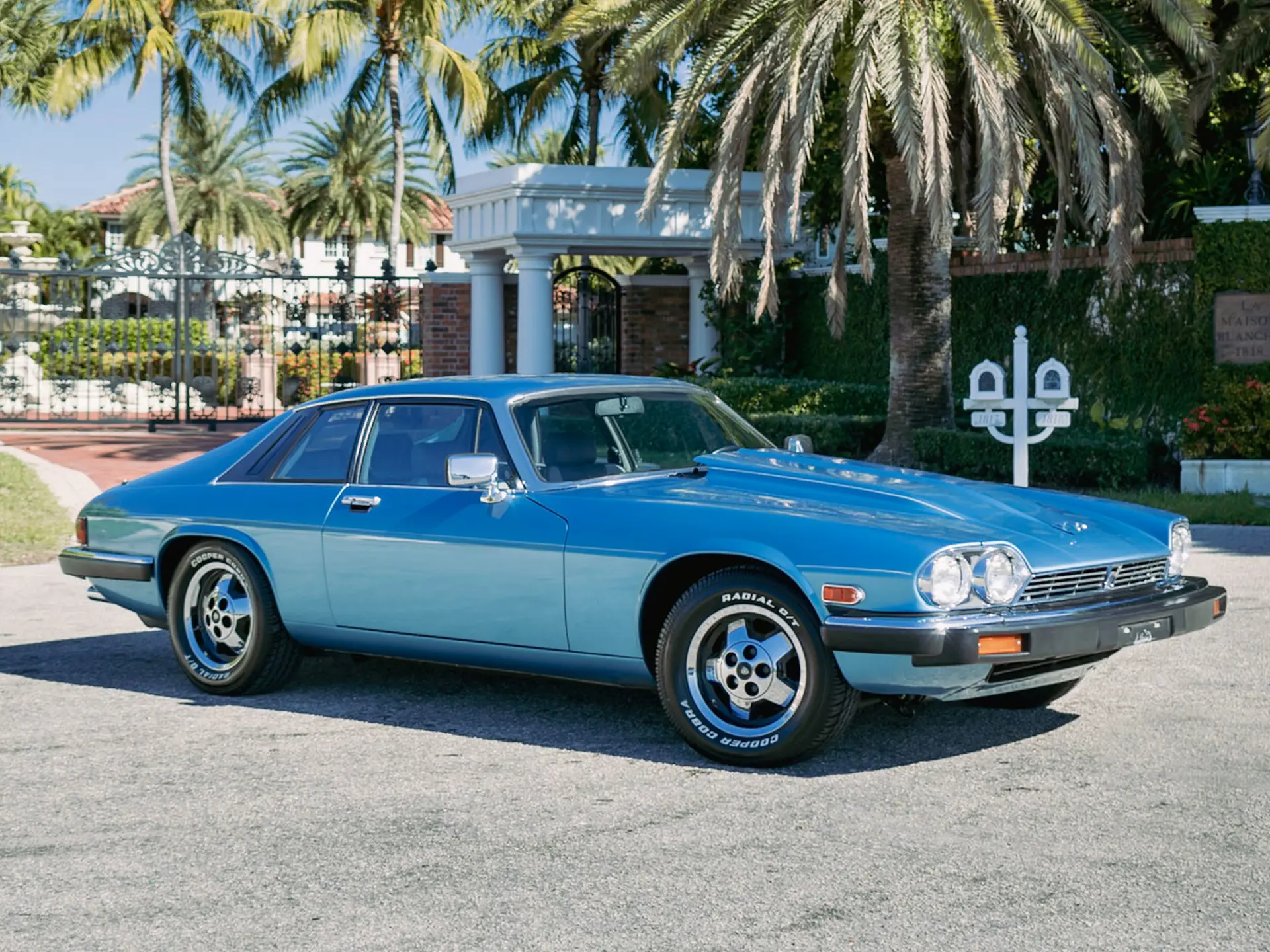 1986 Jaguar XJS Custom | Fort Lauderdale 2022 | RM Sotheby's