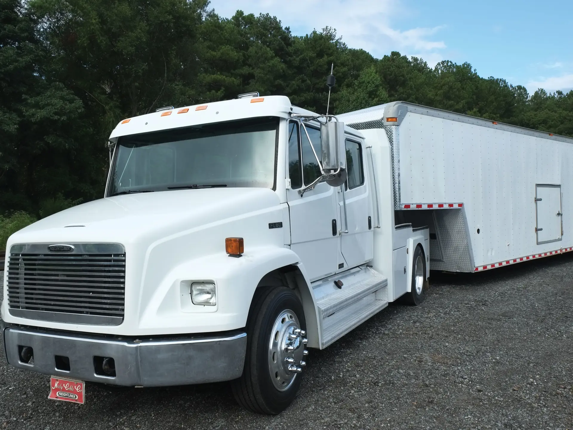 1998 Freightliner FL60 Crew Cab Hauler | Auburn Fall 2015 | RM Sotheby's
