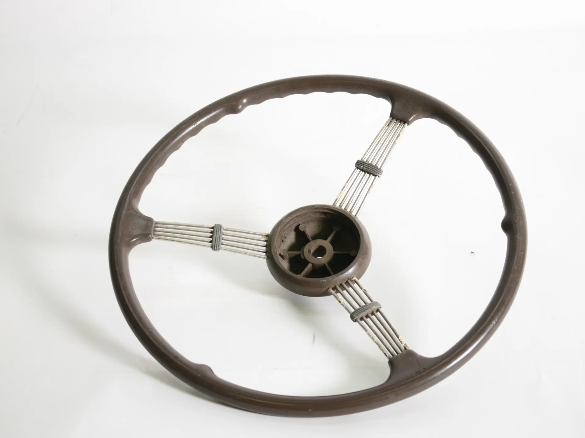 Late 1930 Ford Sheller 'Banjo' steering wheel | Auburn Spring 2016 | RM ...