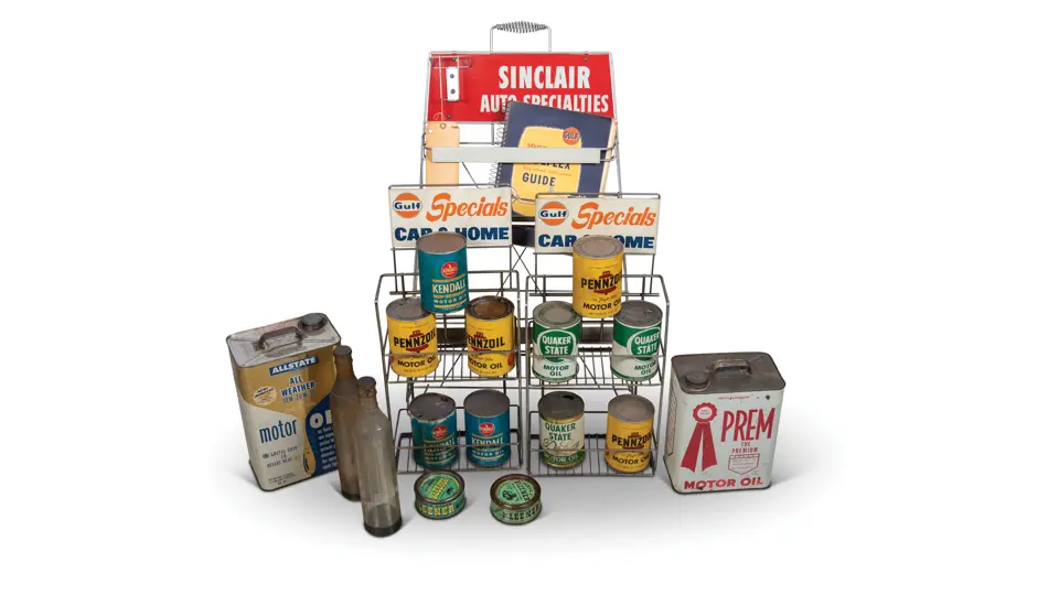 Vintage Oil Cans with Displays | Auburn Fall 2019 | RM Sotheby's