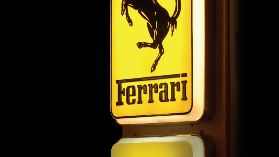 ILLUMINATED FERRARI SERVICE SIGN | The Ponder Collection | RM Sotheby's