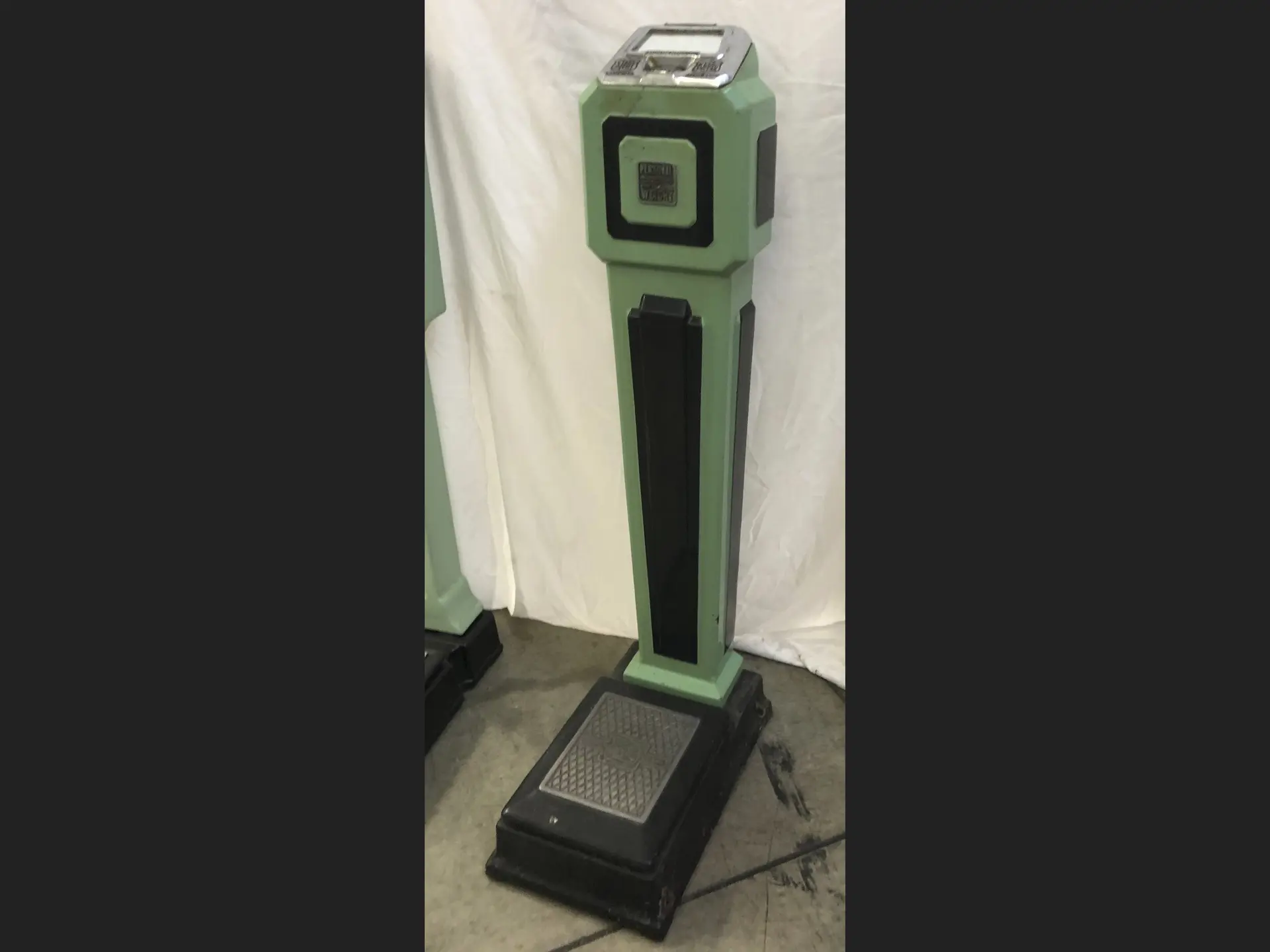 Rock-Ola Coin-Op Penny Scale | Auburn Fall 2021 | RM Sotheby's
