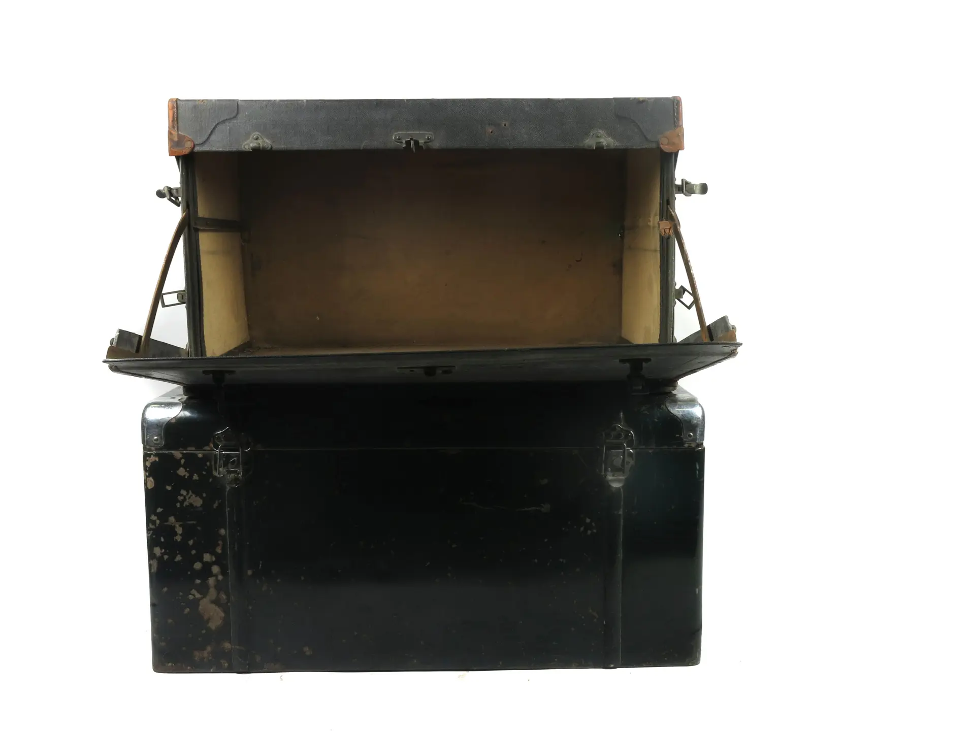 (2) Pcs. Quality Leather Covered Trunk and Metal Trunk | Auburn Fall ...