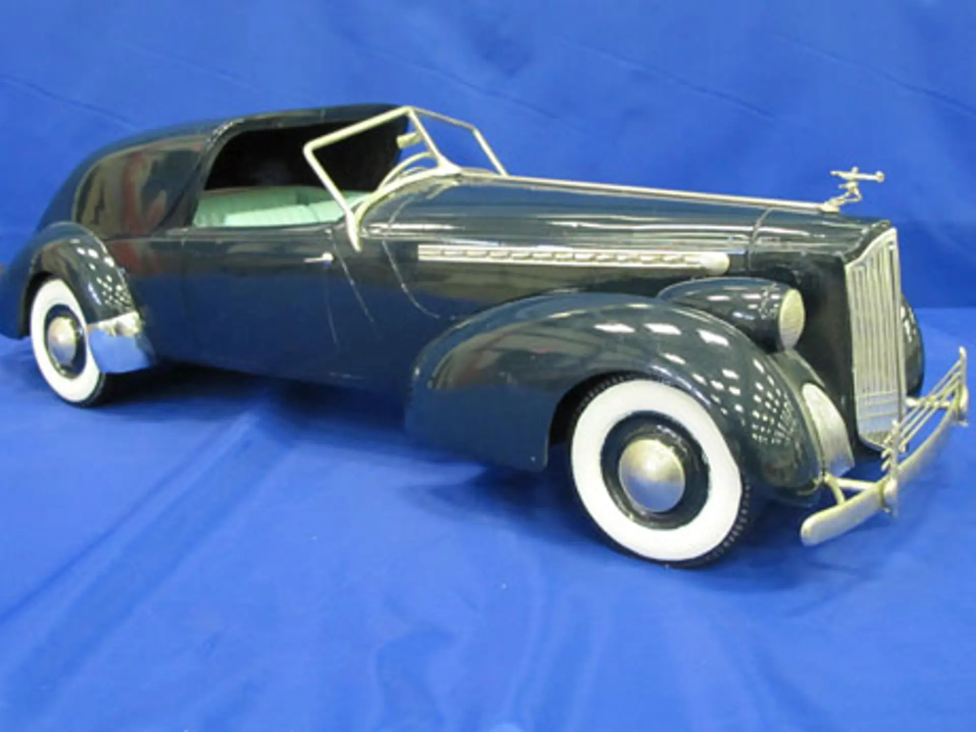 1940 Packard Two Door Fastback Town Coupe Styling 1/8 Scale Model Dutch ...
