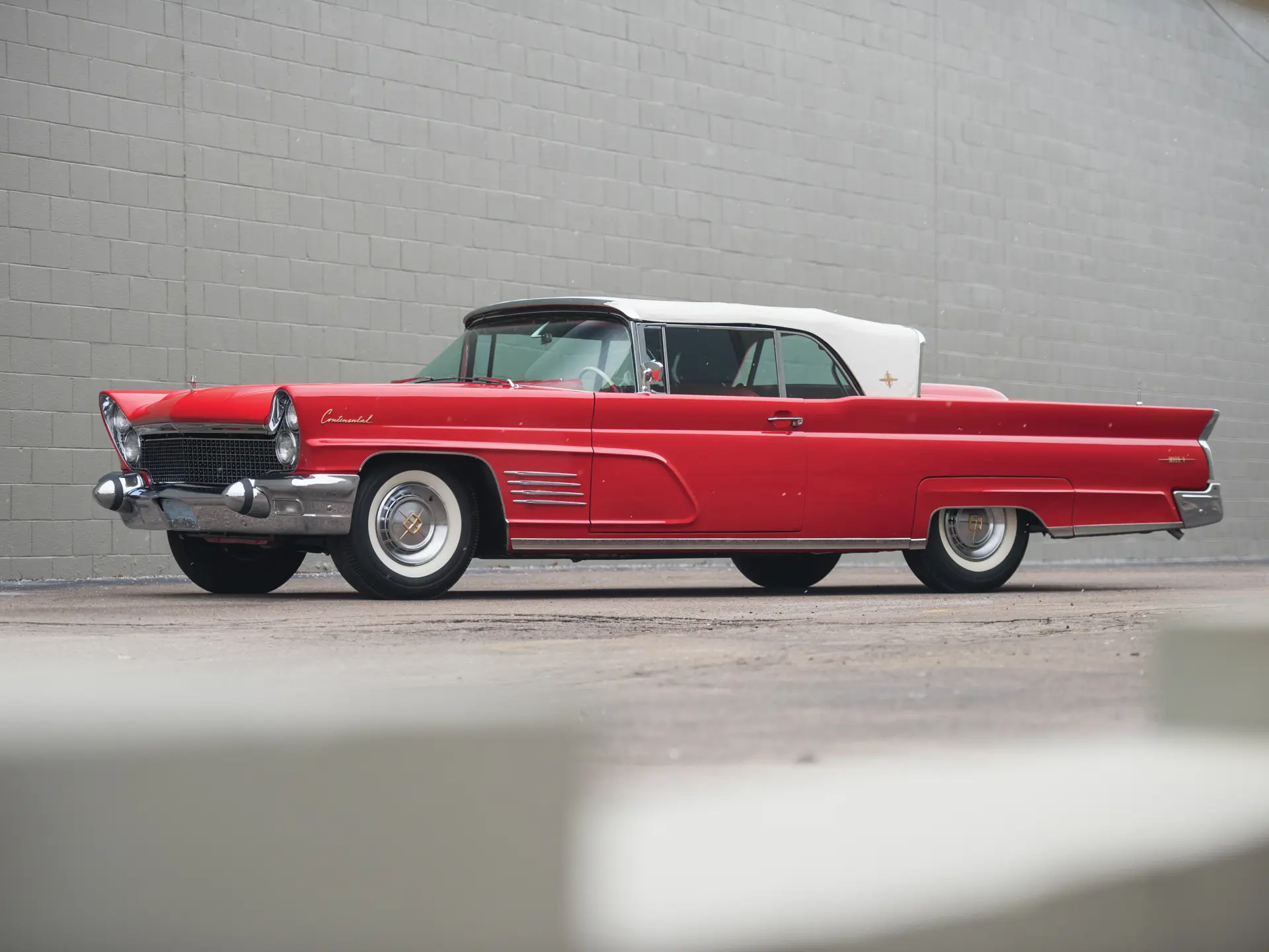 1960 Lincoln Continental Mark V Convertible | Amelia Island 2016 | RM ...