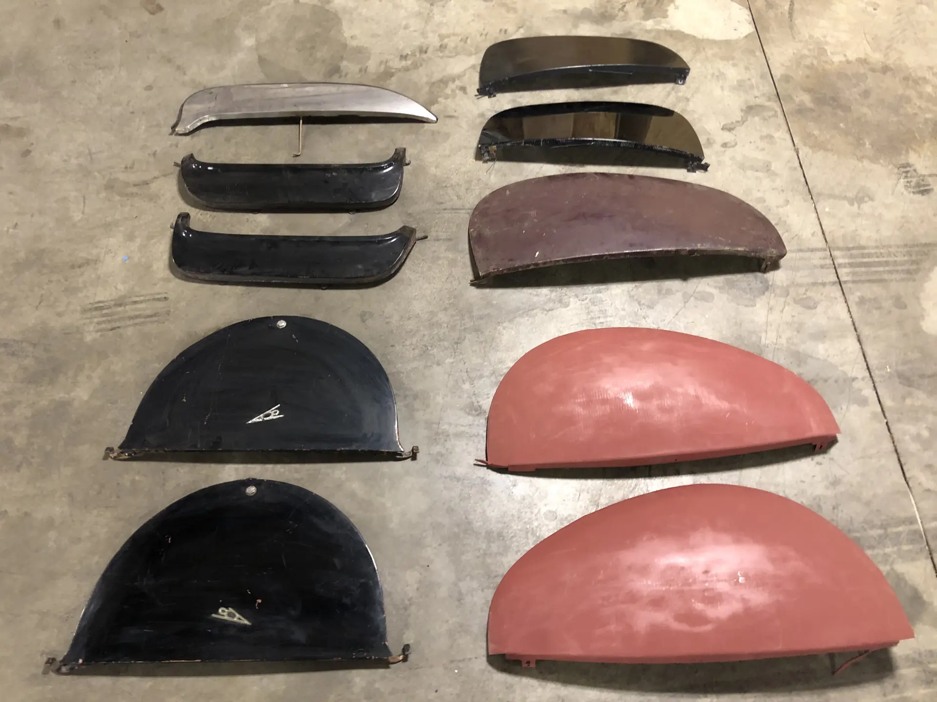 Assorted Fender Skirts | Auburn Fall 2020 | RM Sotheby's