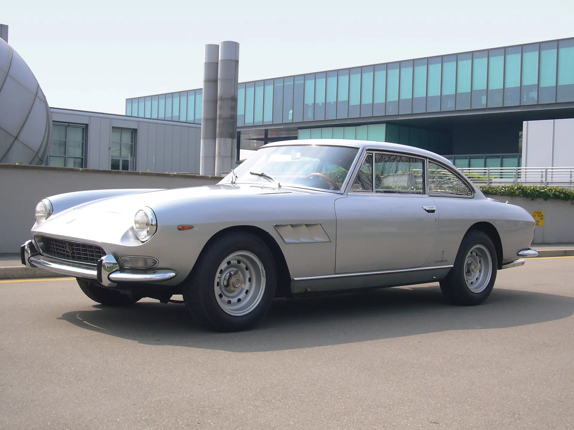 1967 Ferrari 330 GT 2+2 Series II by Pininfarina | Automobiles of ...