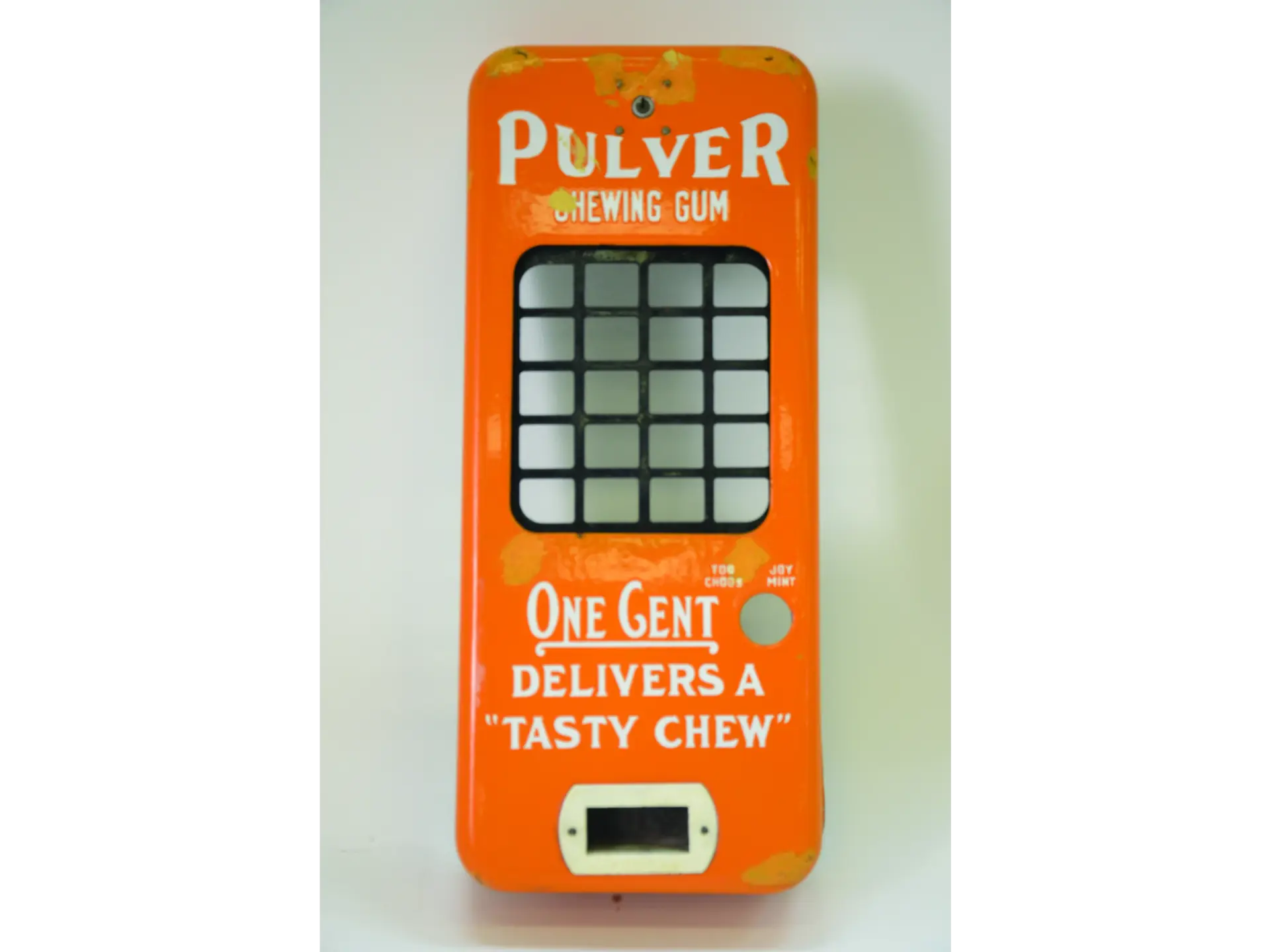 ‘Pulver chewing gum’ porcelain dispenser body. | Auburn Fall 2016 | RM ...