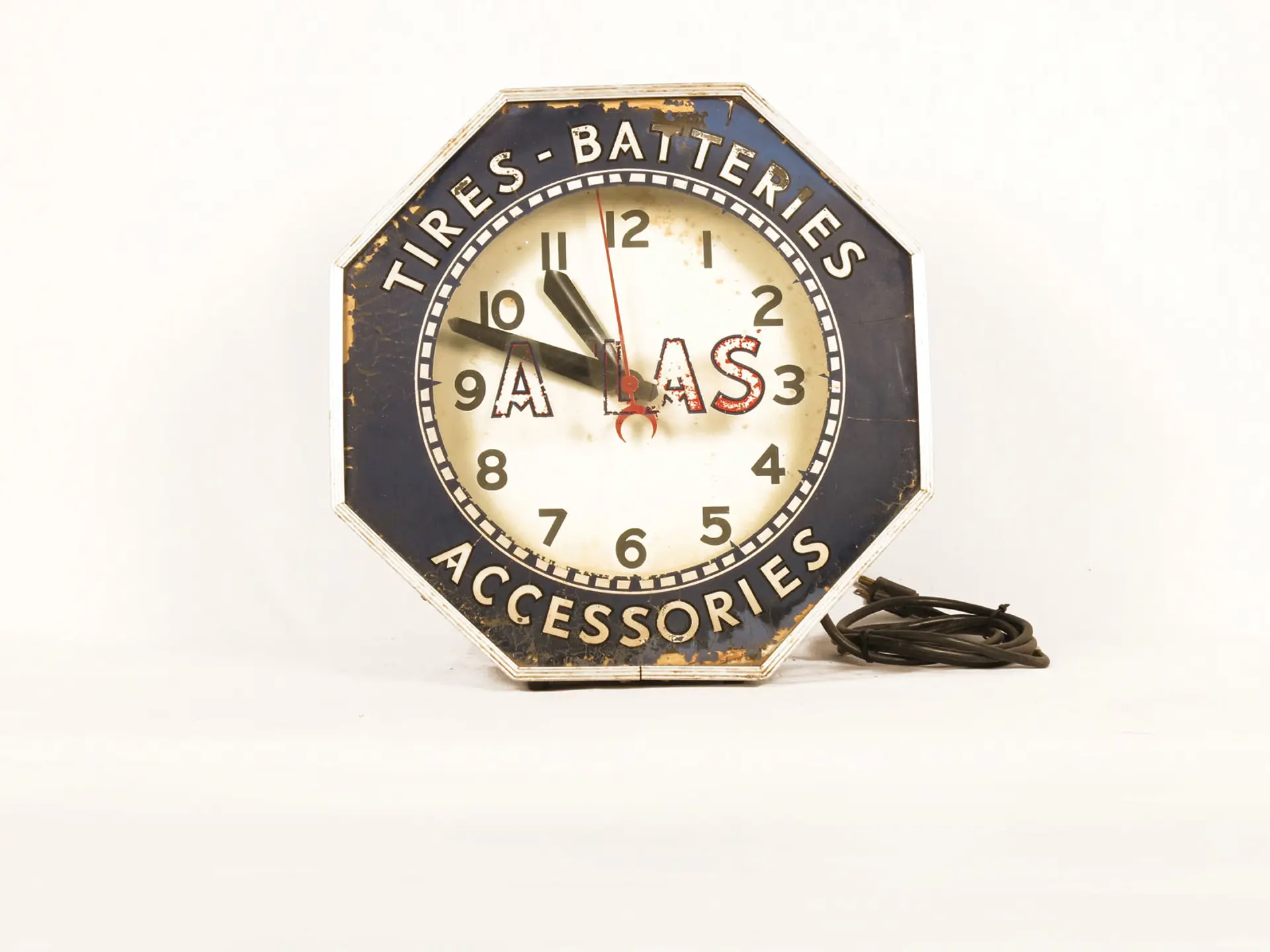Atlas Service Station Neon Clock | Auburn Memorabilia Auction | RM ...