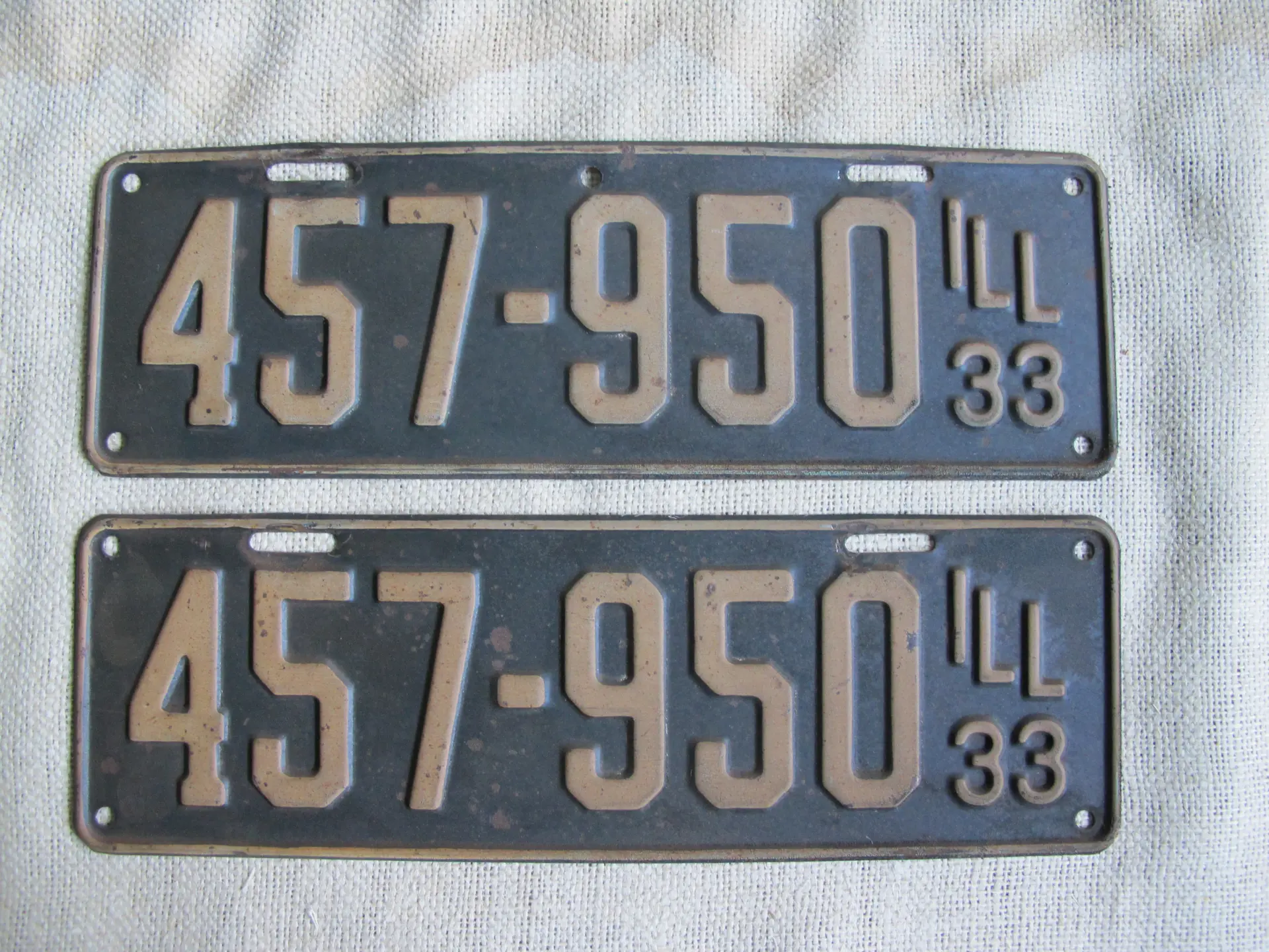 Matched Pair Illinois Plates | The Lee Roy Hartung Collection | RM ...