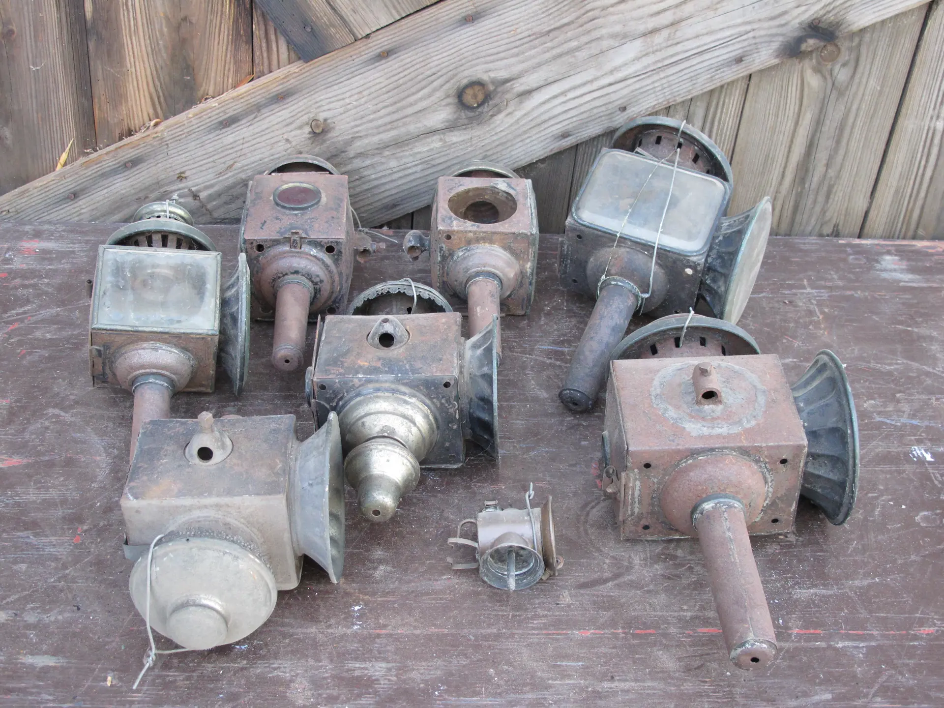 Car Lamps | The Lee Roy Hartung Collection | RM Sotheby's