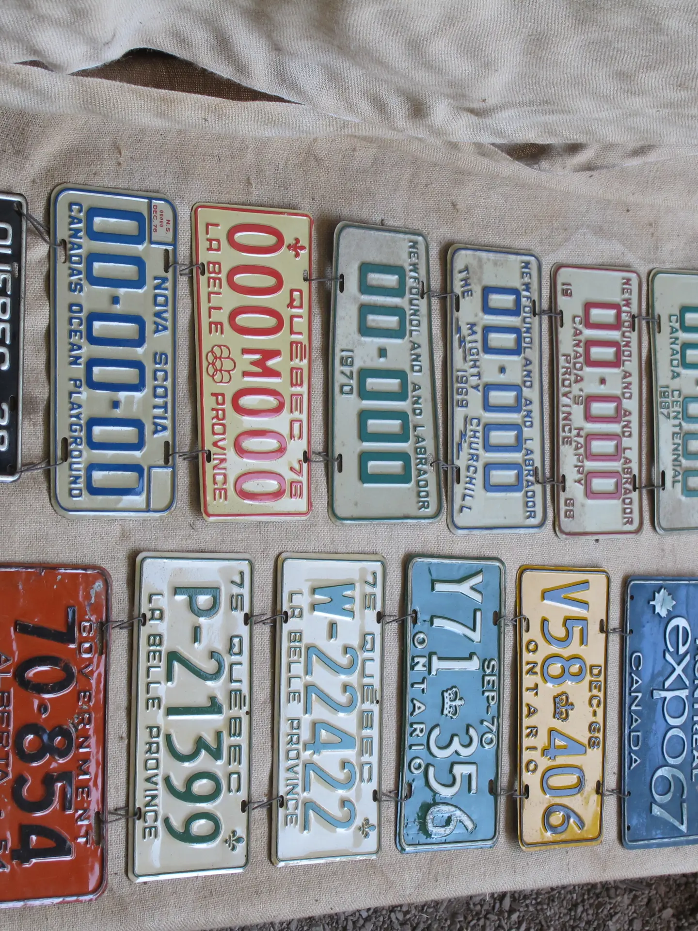 Canadian Province and Territory Sample and Personalized License Plates ...