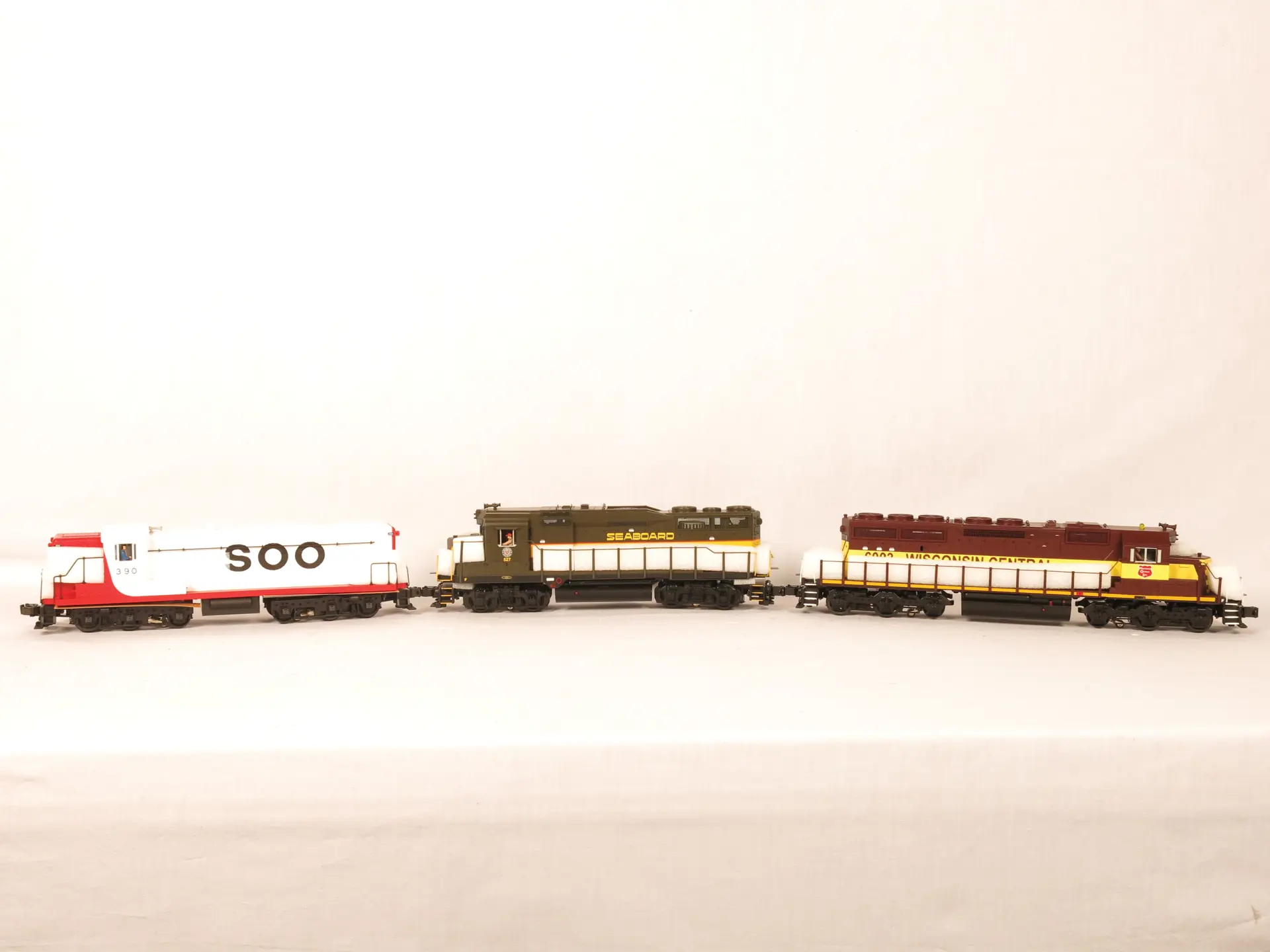 Three MTH O Gauge Diesel Engines | Auburn Memorabilia Auction | RM ...