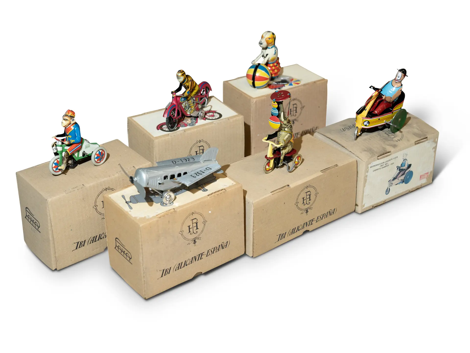 Group of Small Paya Models | THE MITOSINKA COLLECTION | RM Sotheby's
