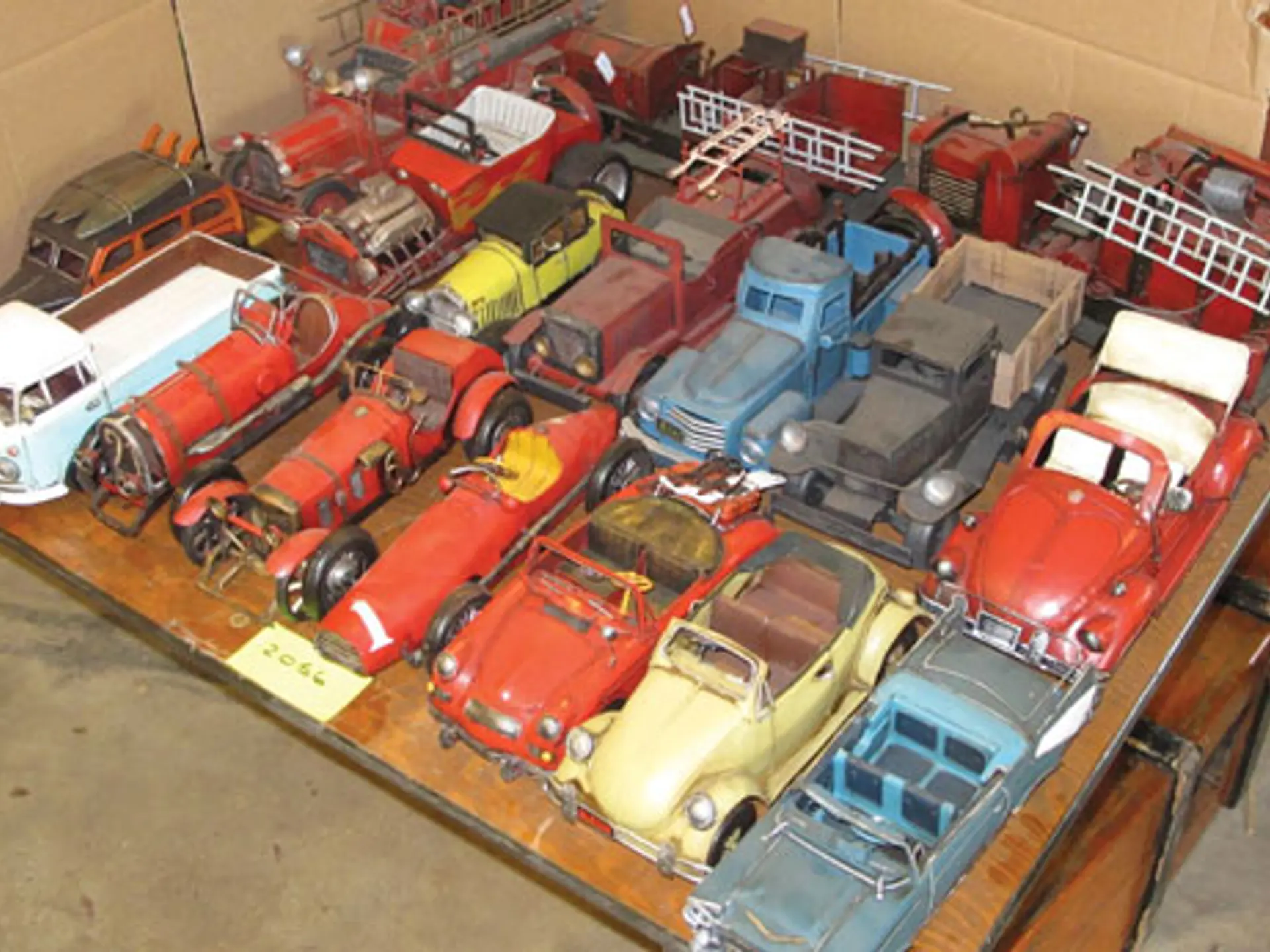 Large Group Lot of Modern Decorative Jayland Toys | The Bennett ...