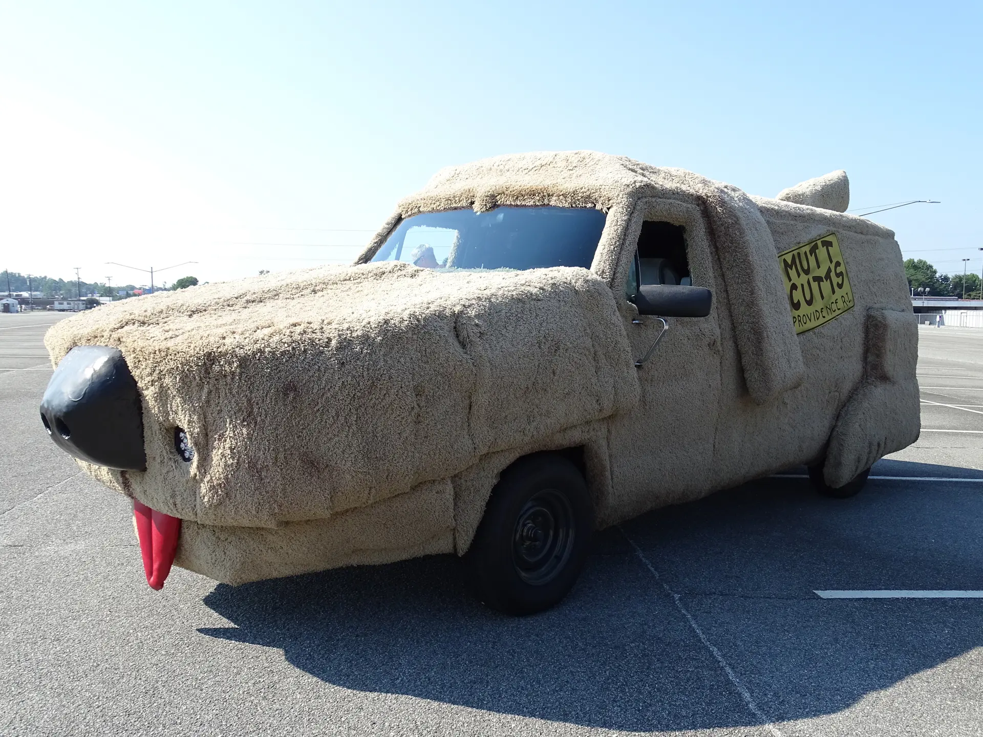 1987 Ford Econoline "Mutt Cutts" | Auburn Fall 2021 | RM Sotheby's