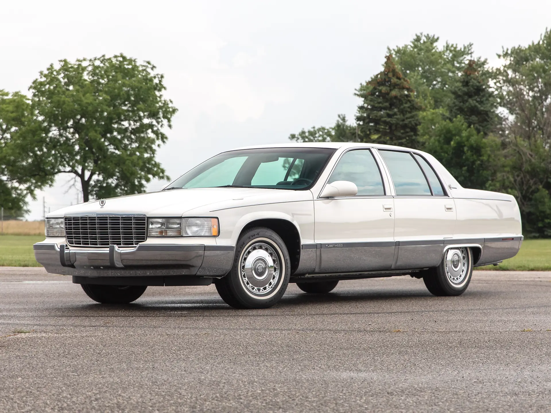 1995 Cadillac Brougham | Auburn Fall 2021 | RM Sotheby's