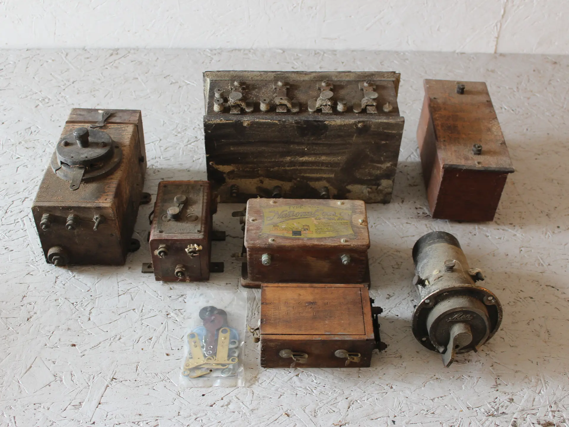 Coil Boxes and Parts | Auburn Spring 2018 | RM Sotheby's