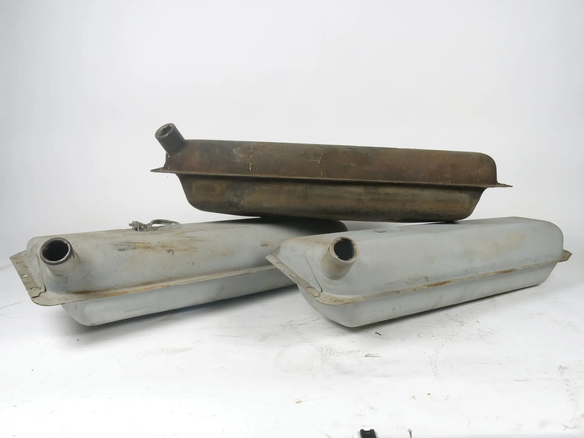 1933 - 1934 Ford gas tanks (3) | Auburn Spring 2015 | RM Sotheby's