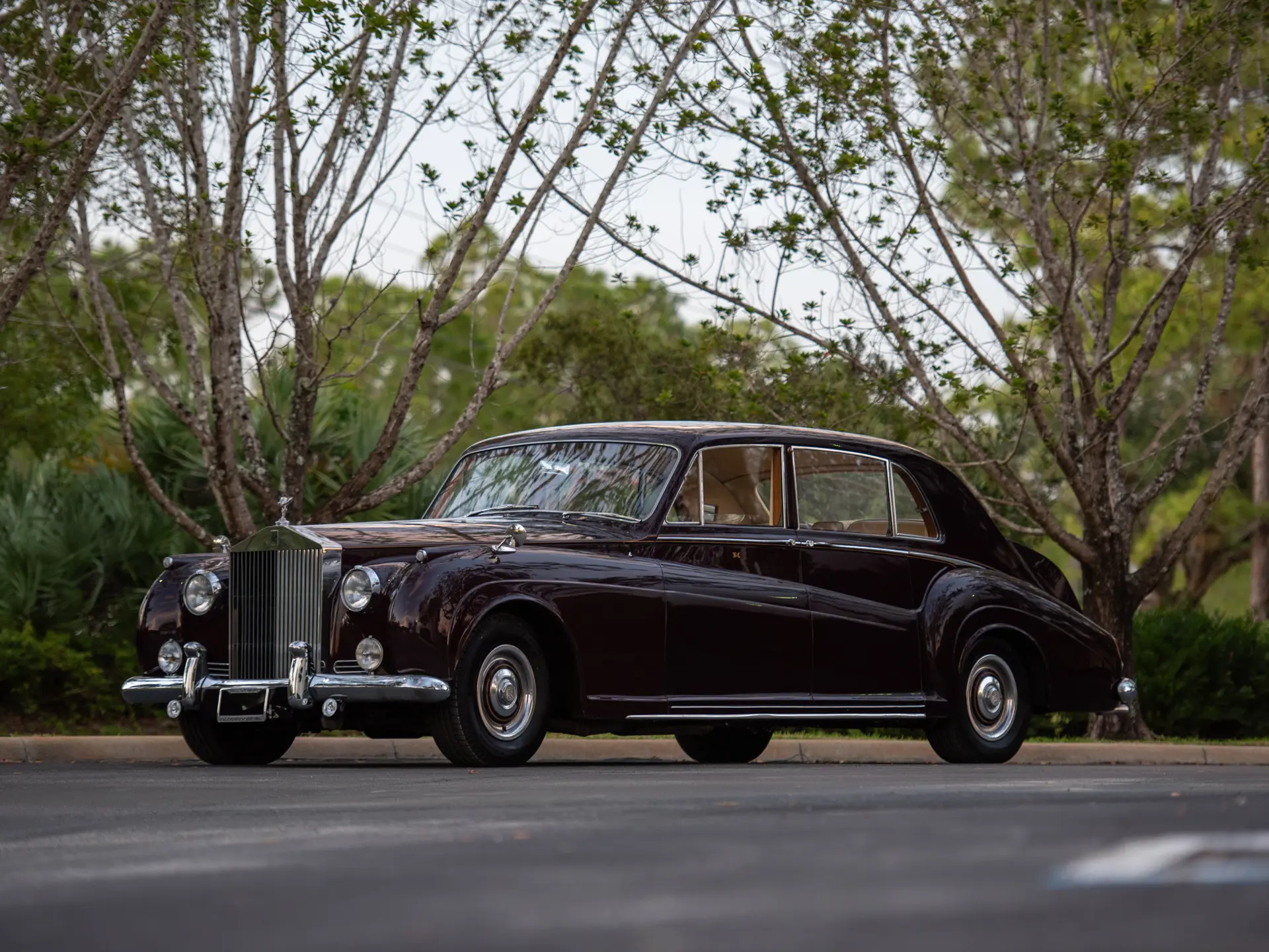 1961 Rolls-Royce Phantom V Touring Limousine by James Young | Auburn ...
