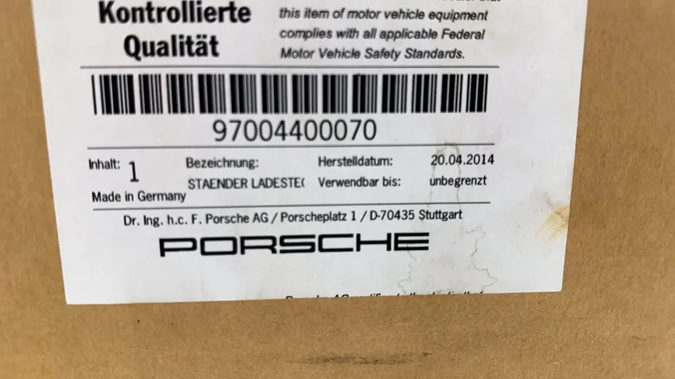 Porsche 918 Spyder Movable Charging Pedestal in Factory Packaging | The ...