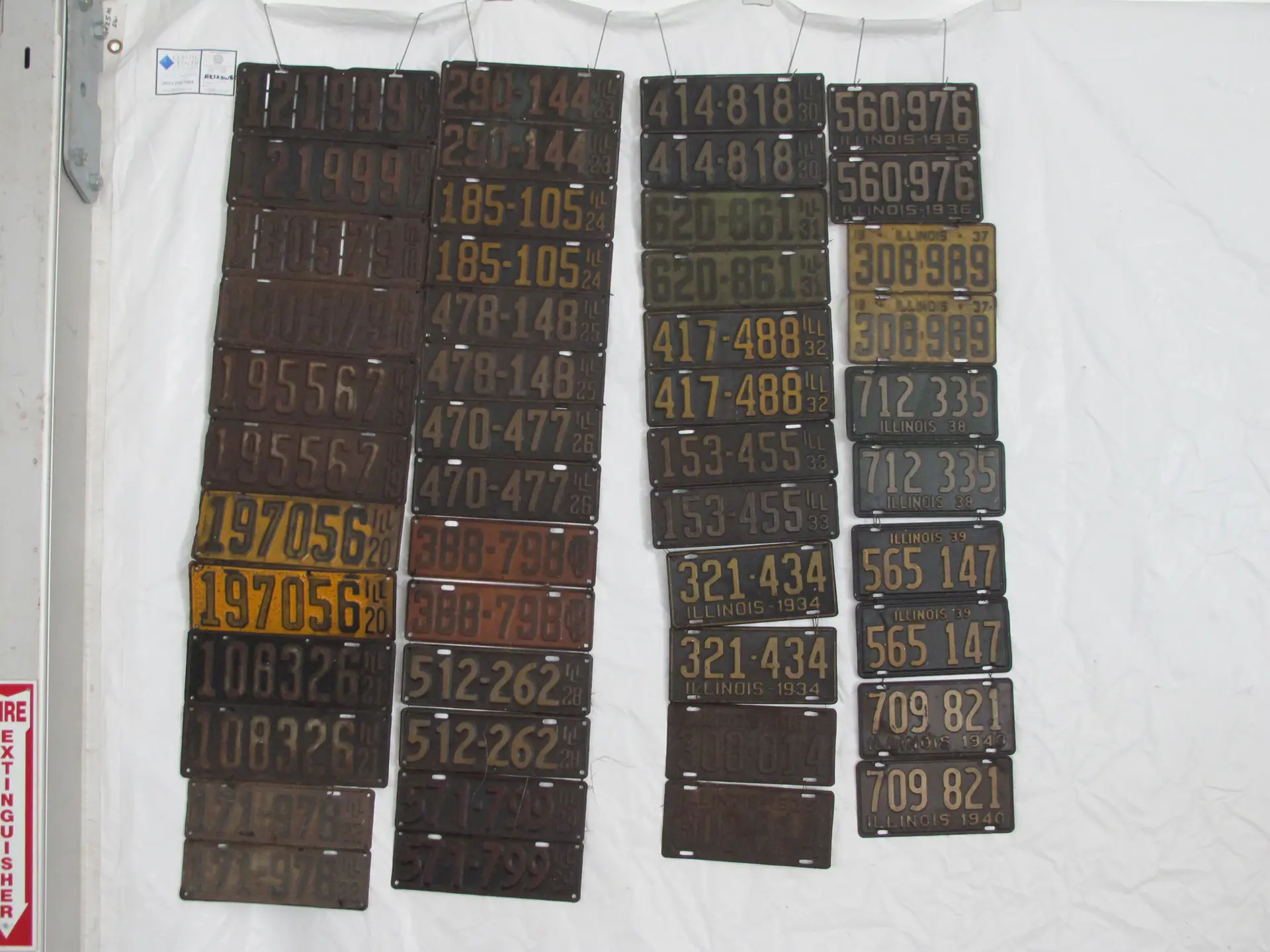Lot of 6-Digit Illinois Pre-War License Plates | The Lee Roy Hartung ...