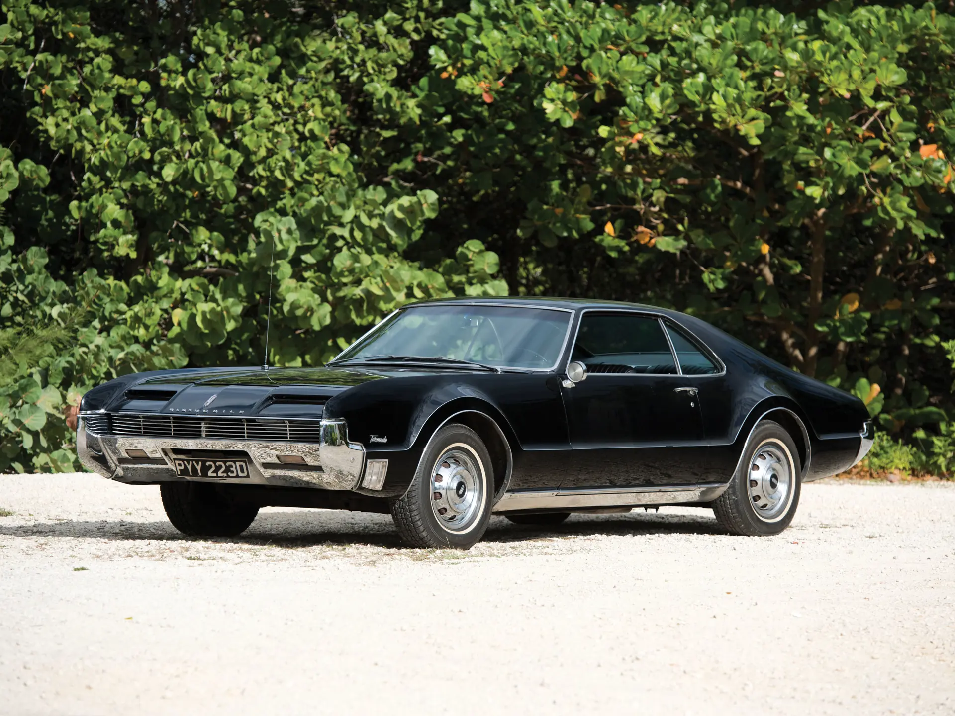 1966 Oldsmobile Toronado | Fort Lauderdale 2015 | RM Sotheby's