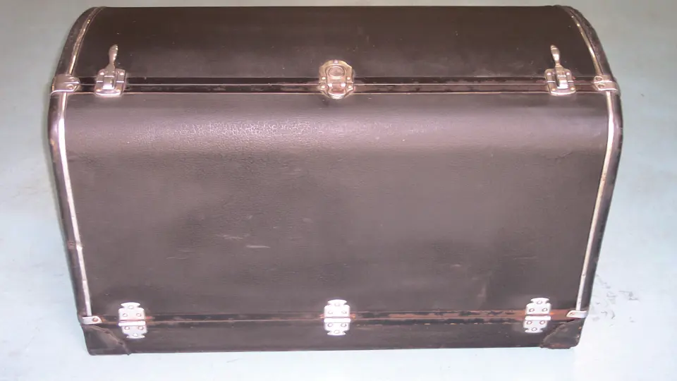 1930s packard trunk