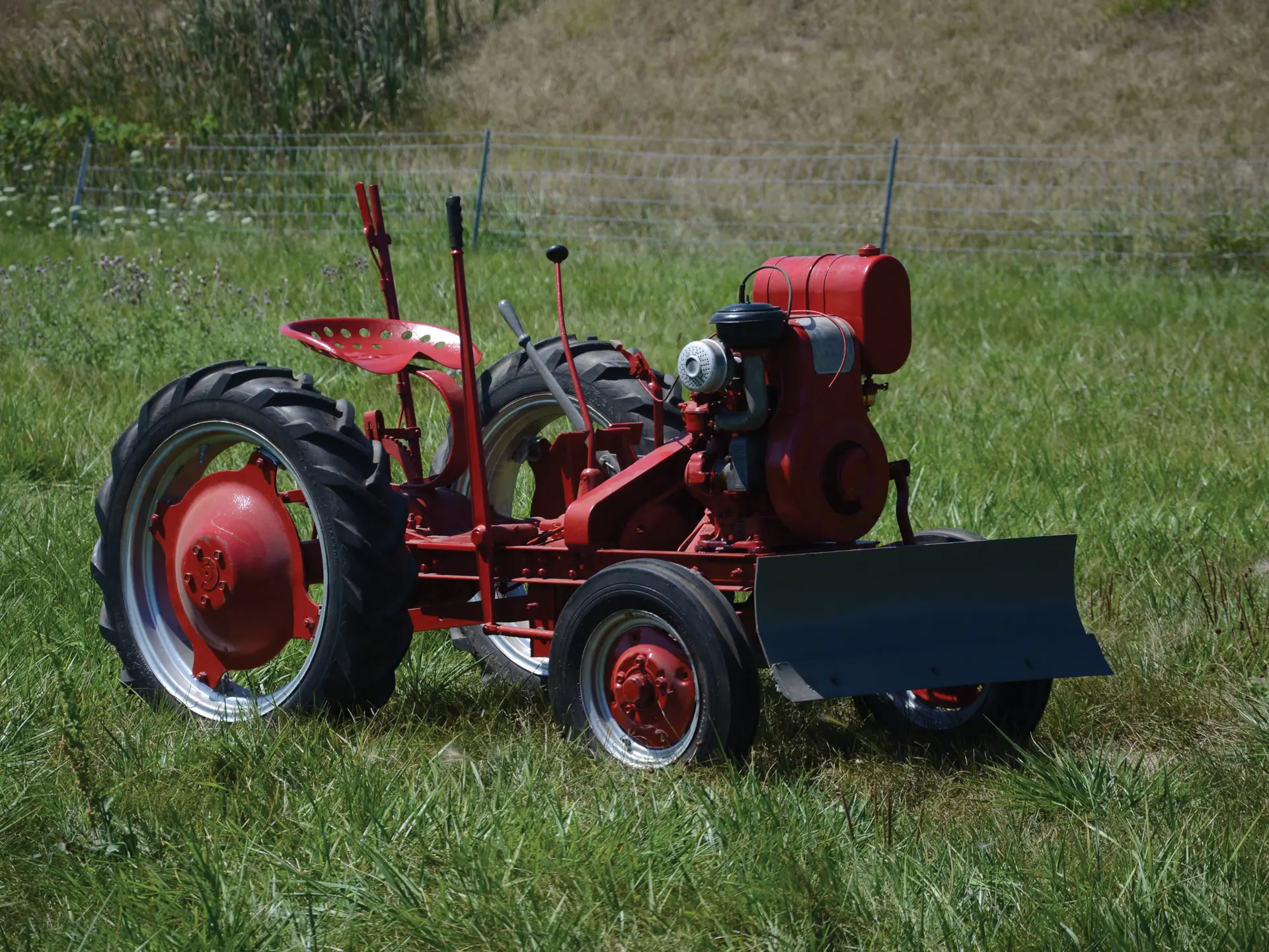 Gibson Model D | Auburn Fall 2014 | RM Sotheby's