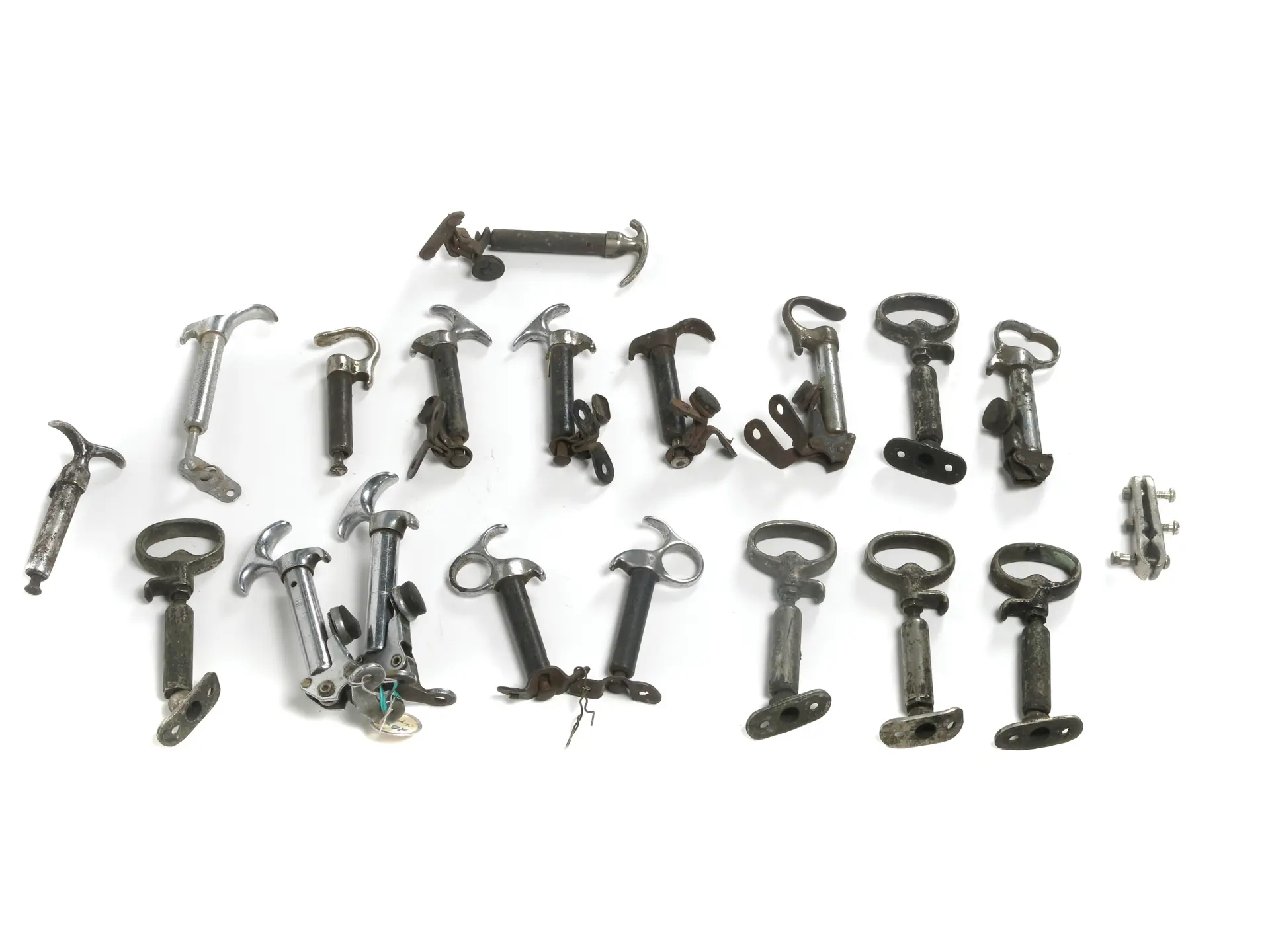(1) Box Hood Hooks | Auburn Fall 2014 | RM Sotheby's