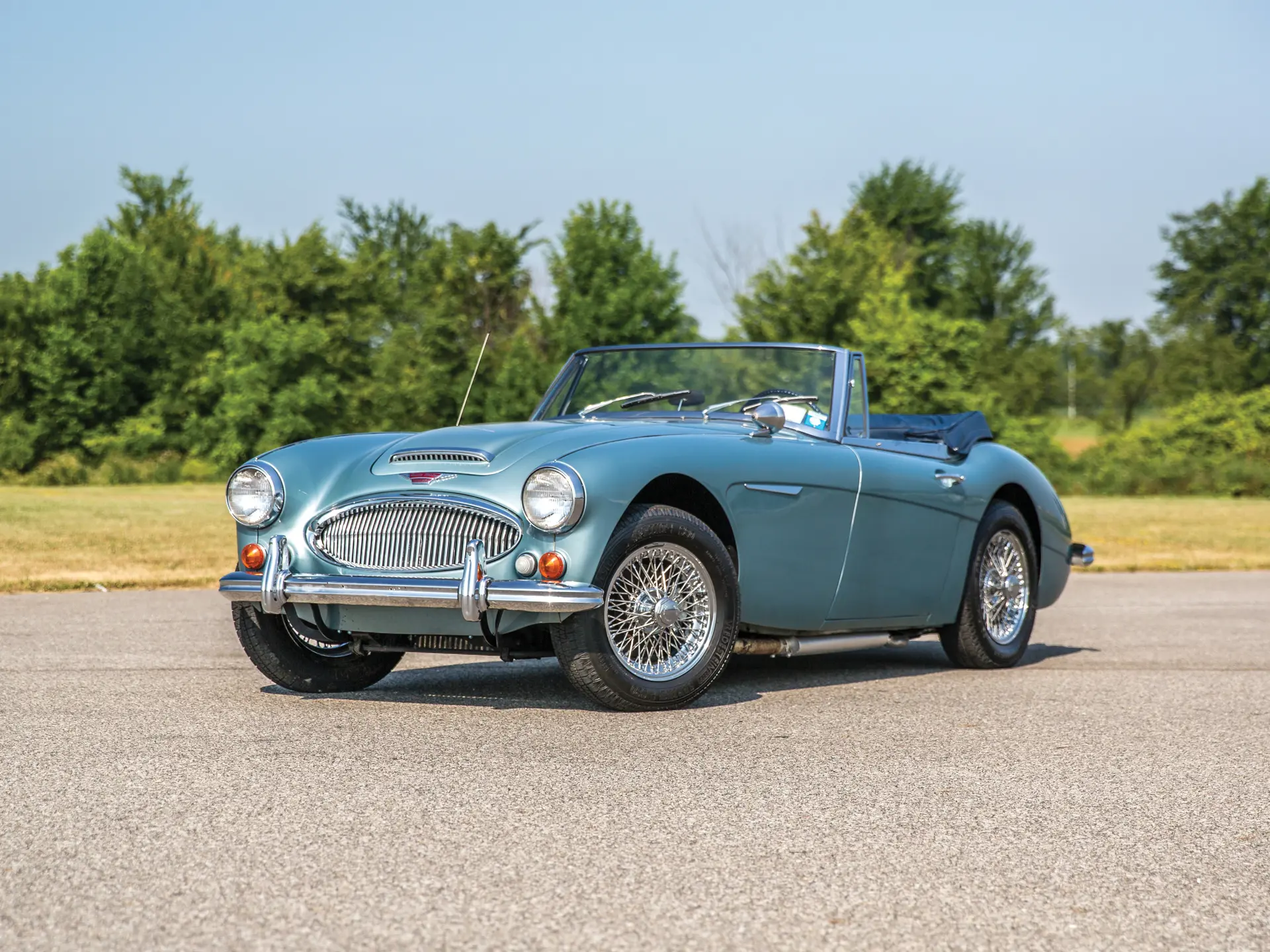 1967 Austin-Healey 3000 Mk III BJ8 | Auburn Fall 2018 | RM Sotheby's