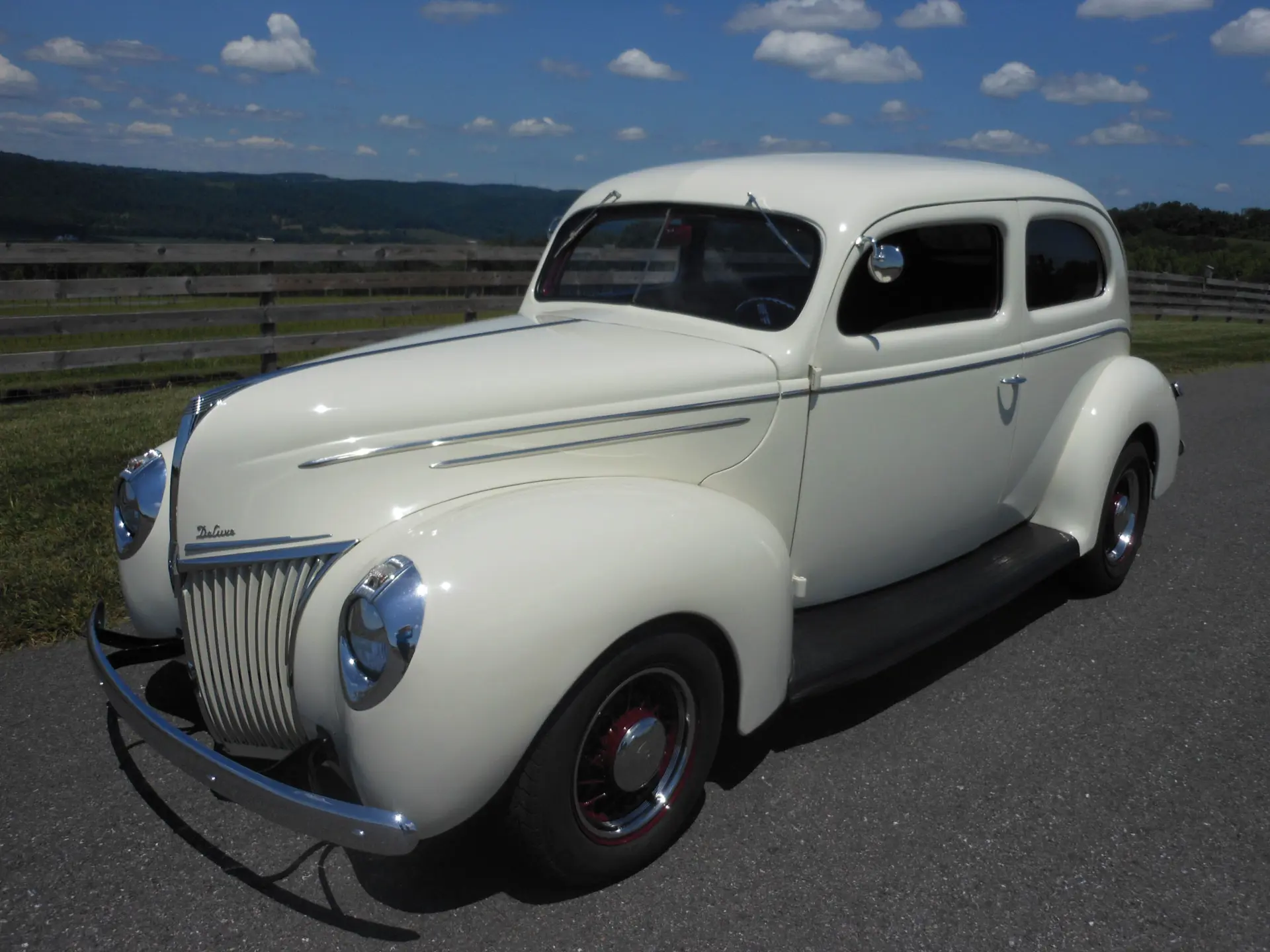 1939 Ford Custom Tudor | Fall Carlisle 2013 | RM Sotheby's