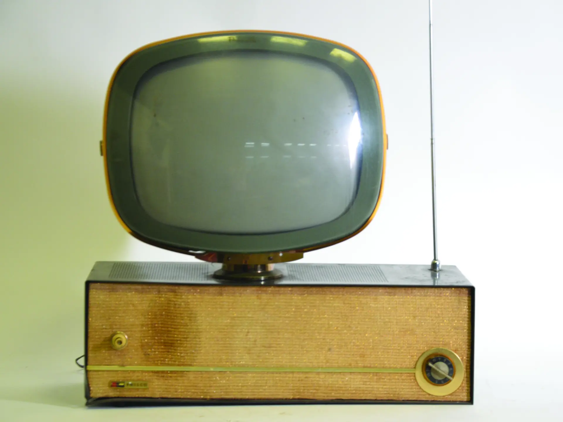 Vintage Mid Century Philco Predicta Tube Television. | Auburn Fall 2016 ...