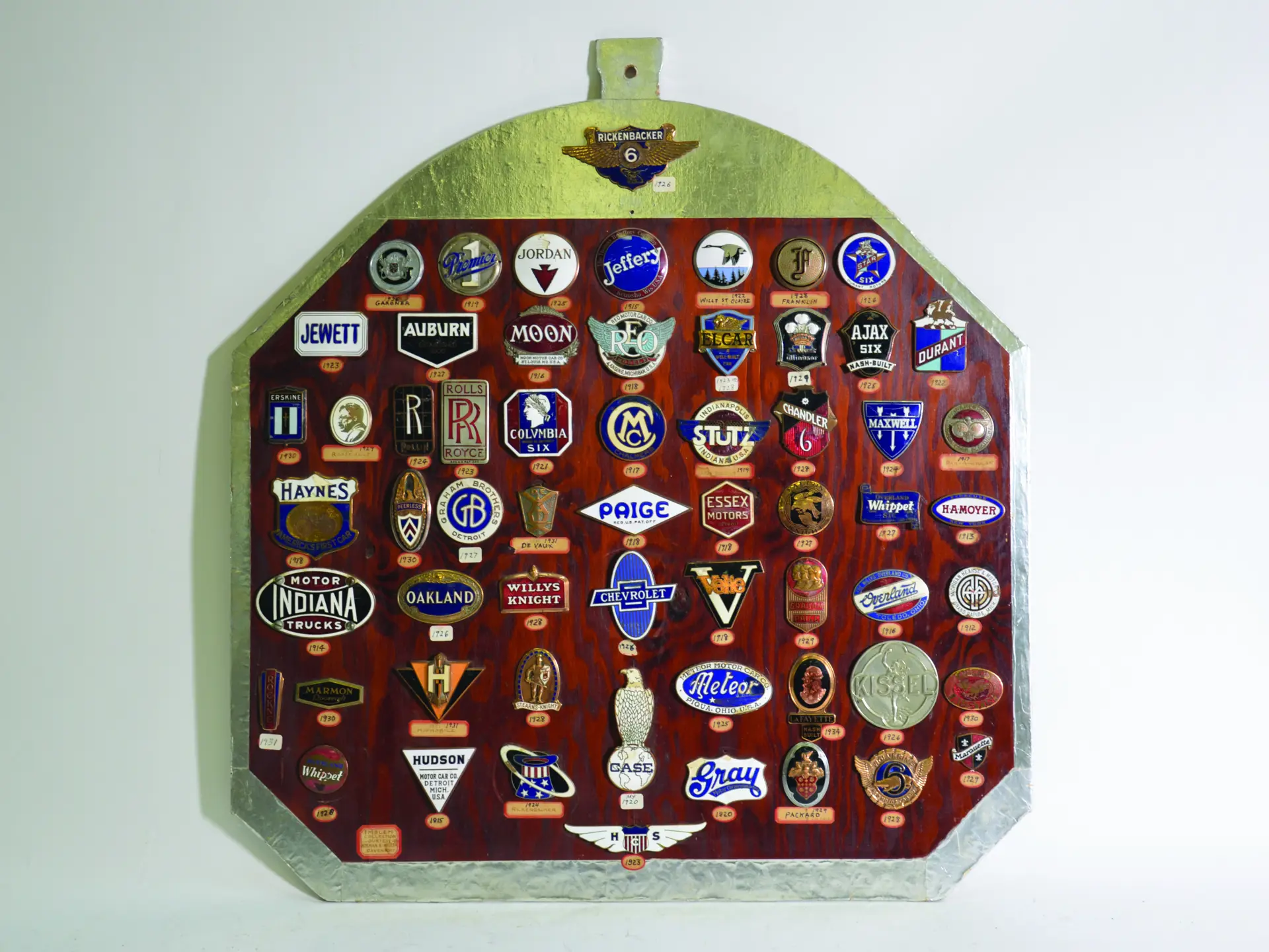 An assorted rare automobile badge collection. | Auburn Fall 2016 | RM ...