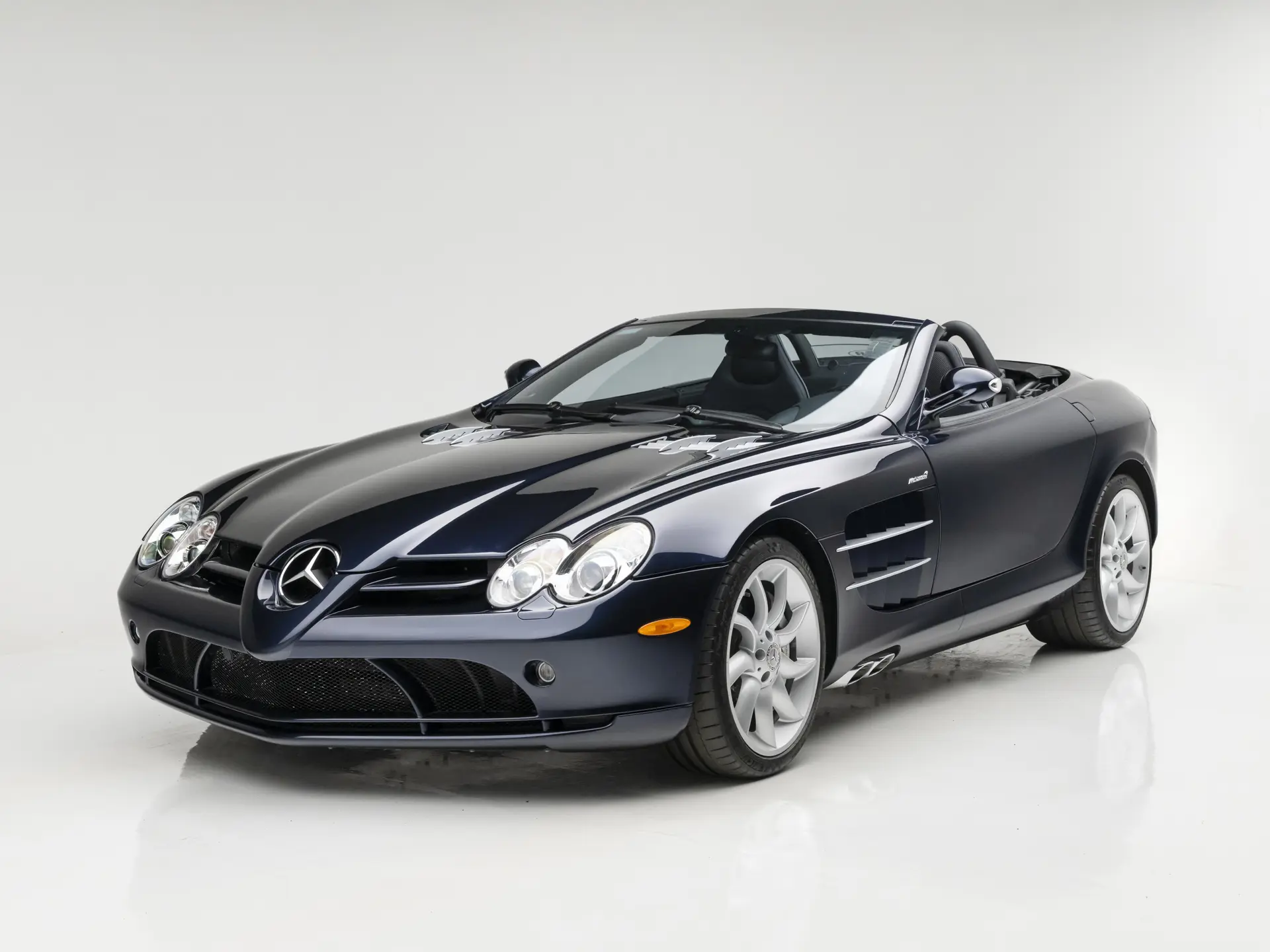 2008 Mercedes-Benz SLR McLaren Roadster | Monterey 2025 | RM Sotheby's