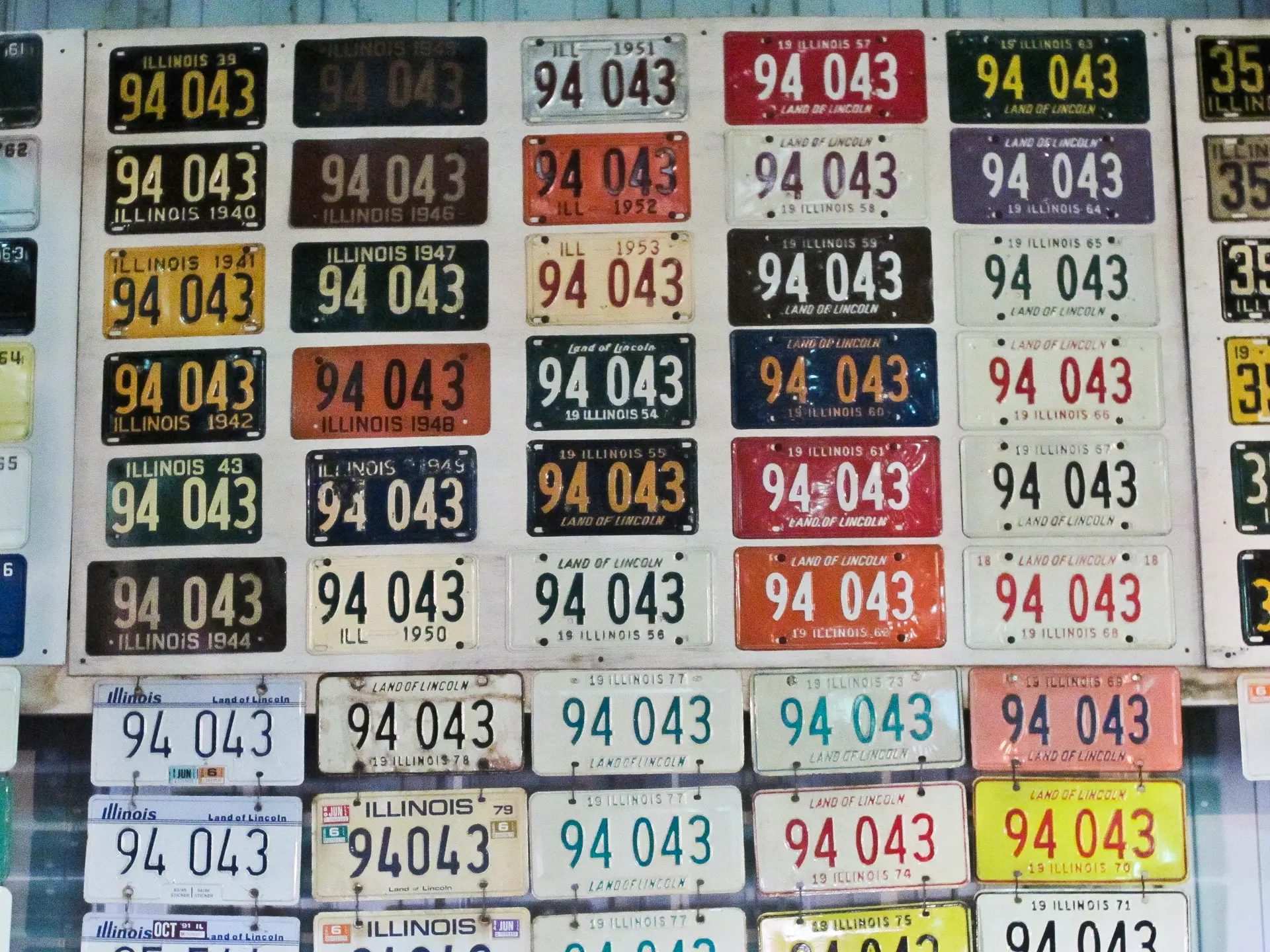 Lot of Illinois 5-digit License Plates - 94 043 | The Lee Roy Hartung ...