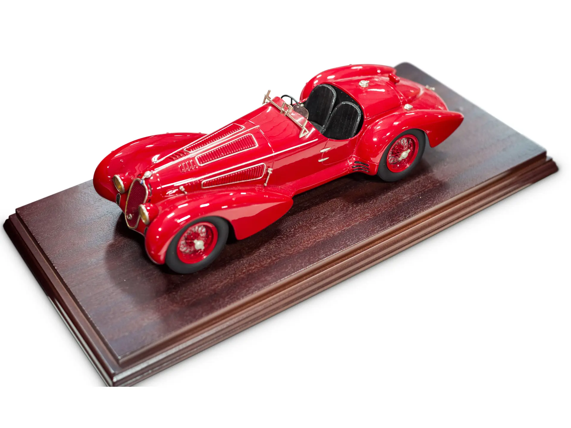 Alfa Romeo 8C Model | Gene Ponder Collection | RM Sotheby's
