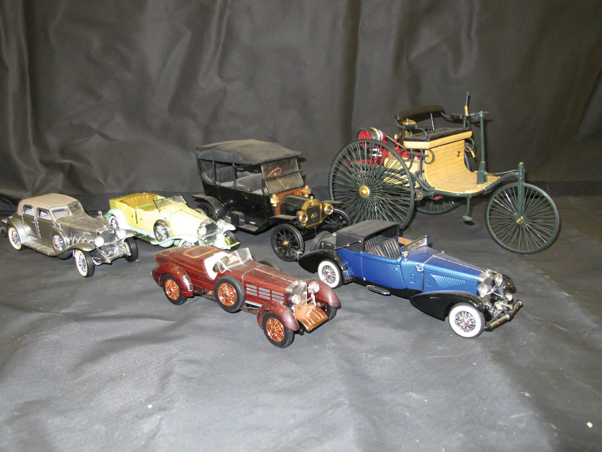 5 Various Franklin Model Cars including a Benz Patent Wagon | Fort ...